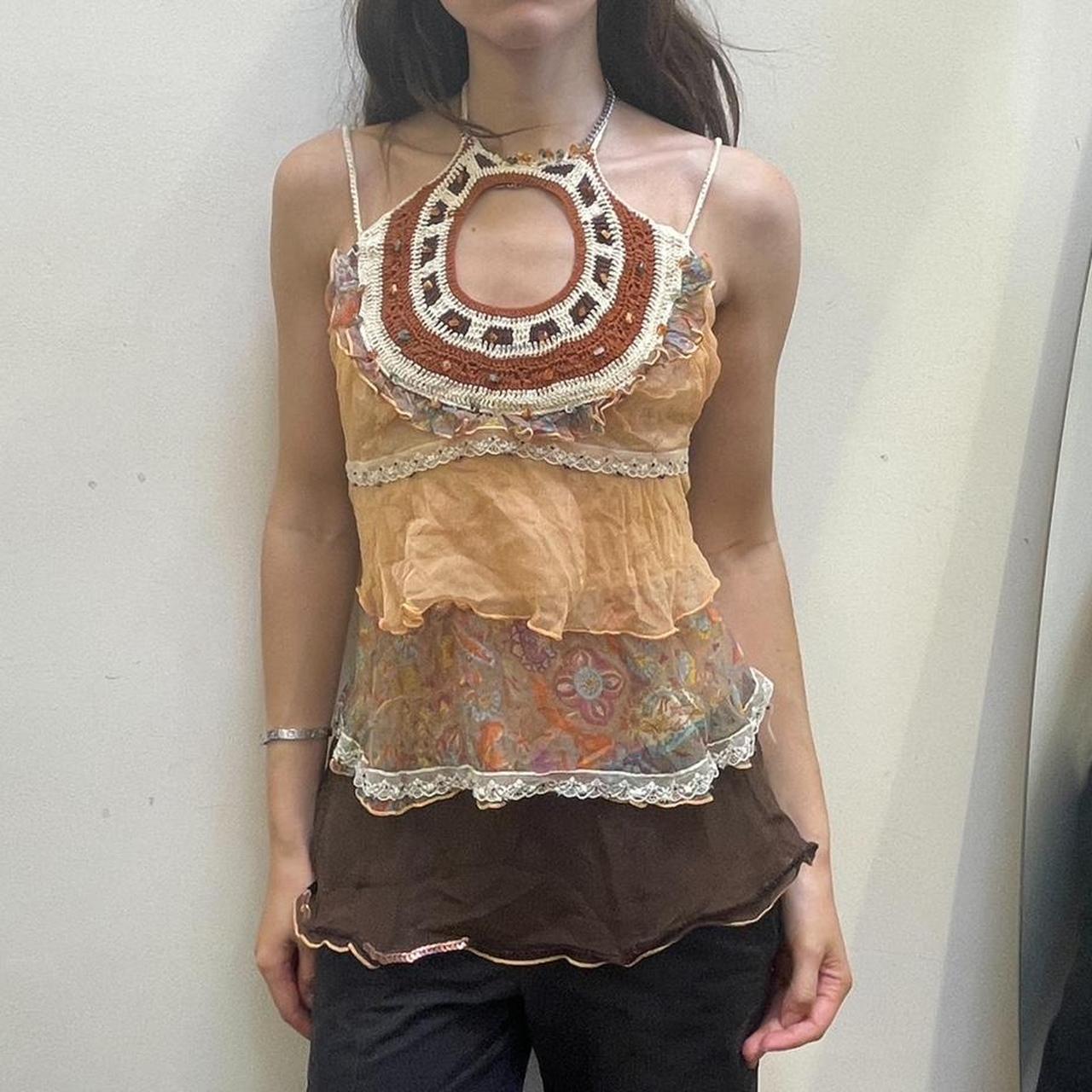 Super unique vintage top Size 8 (Shown on... - Depop