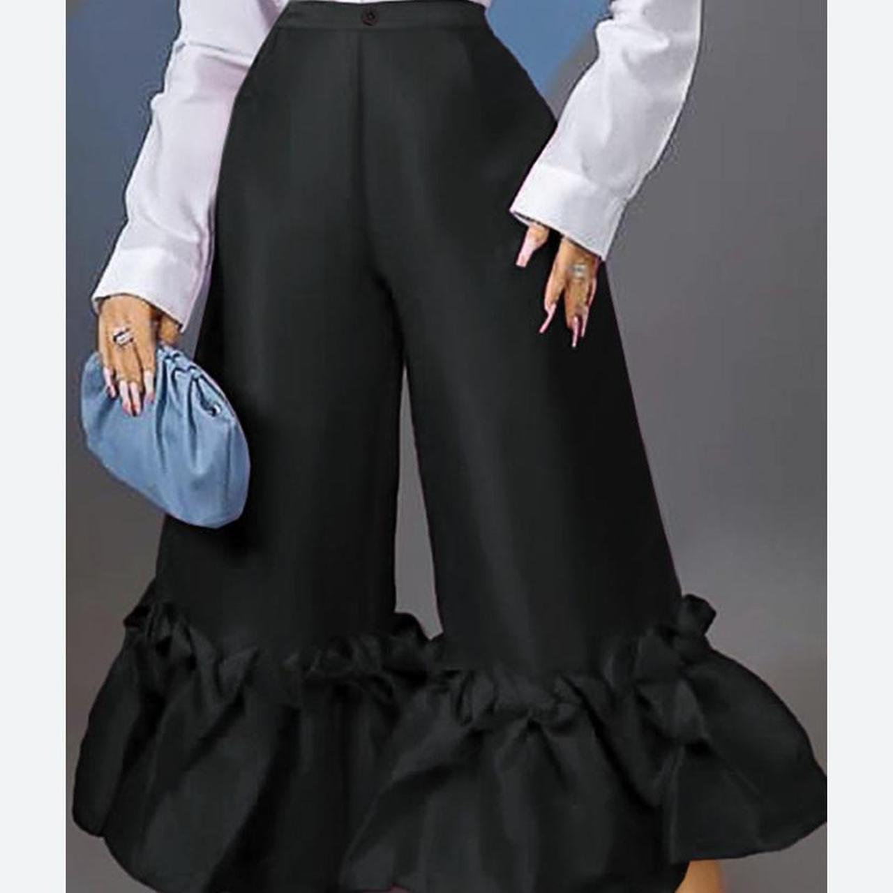 La’Ros wide leg ruffle hem pants black medium... - Depop