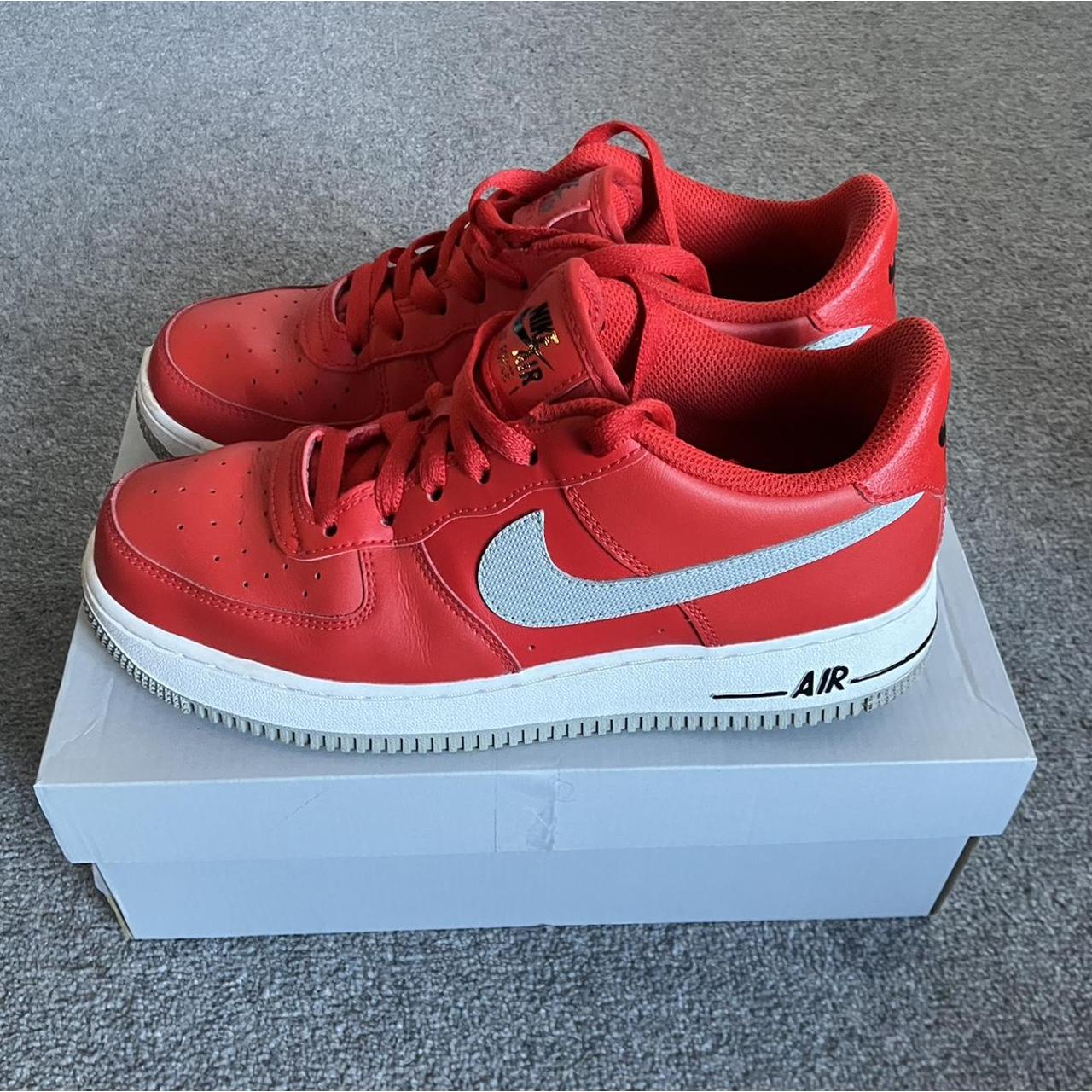 Nike Women's Red and Grey Trainers | Depop