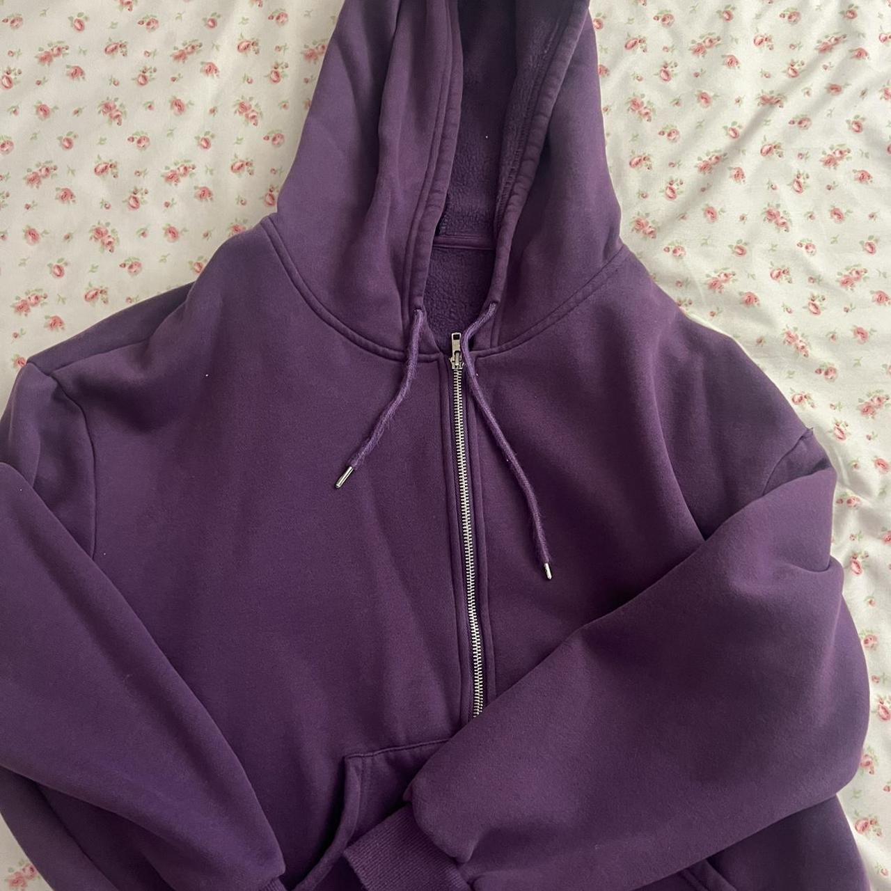 Purple Zip Up 💟 Size : Large pretty thick! - Depop