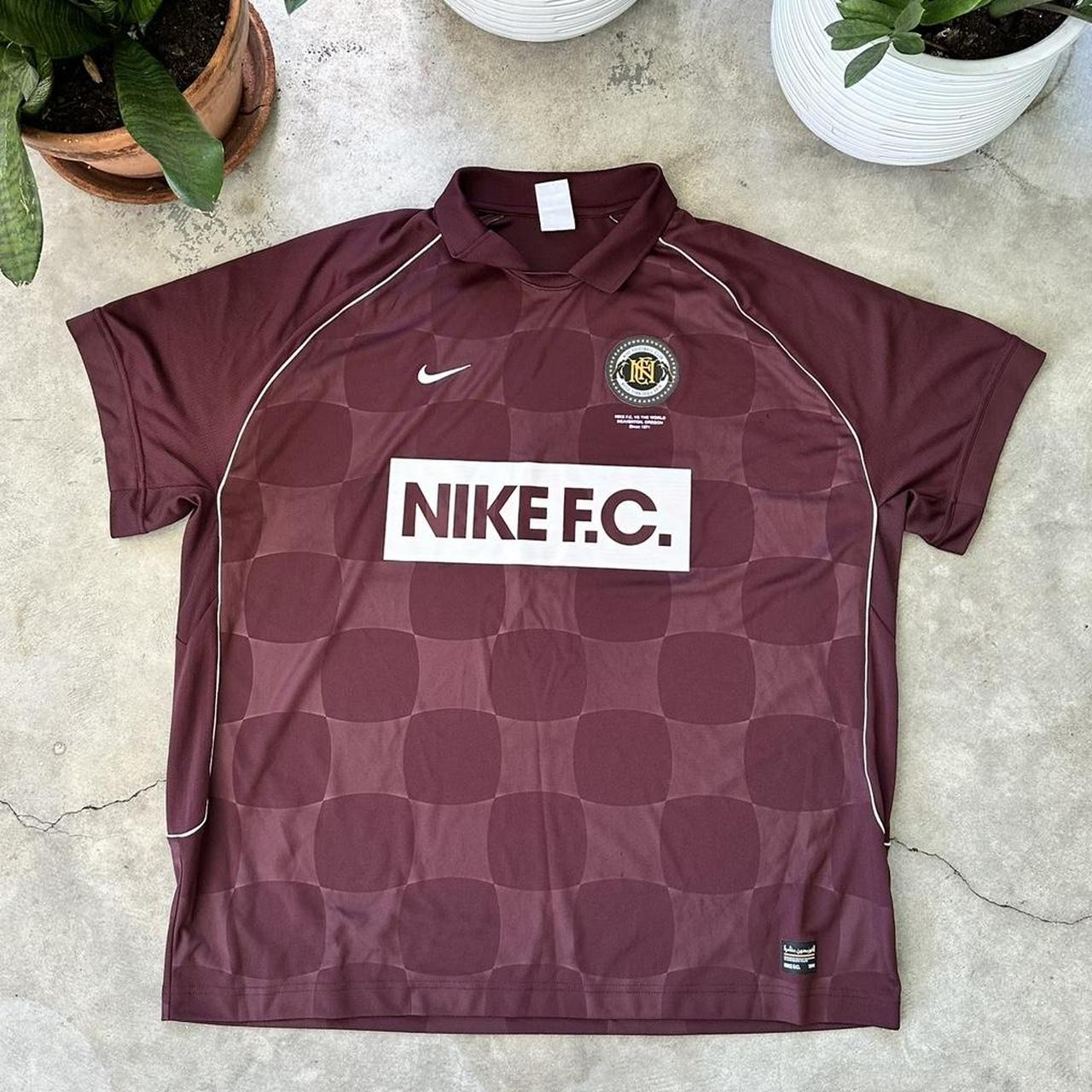 Mens Nike polo Brand: Nike Size: XXL ... | Depop