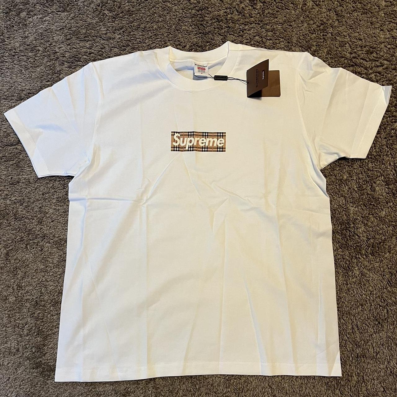 New Supreme T-Shirt Size medium New/never worn Fast... - Depop