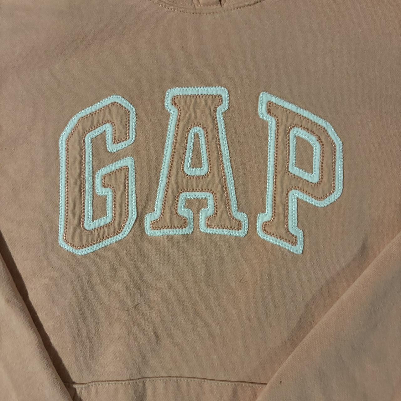 Peachy orange and white Gap hoodie #kidcore - Depop