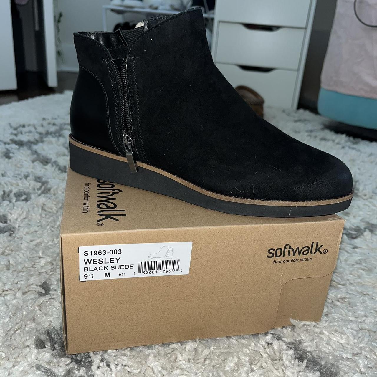 SoftWalk Women's multi Boots | Depop