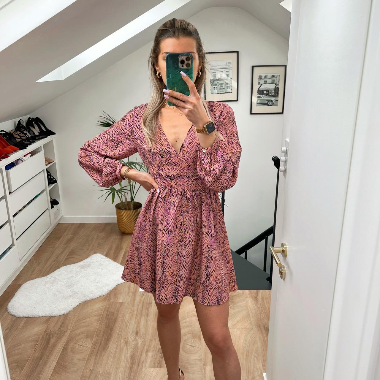 Zara Pink Black Orange Print Long sleeve Mini Dress... - Depop Zara Pink Black Orange Print Long sleeve Mini Dress... - Depop