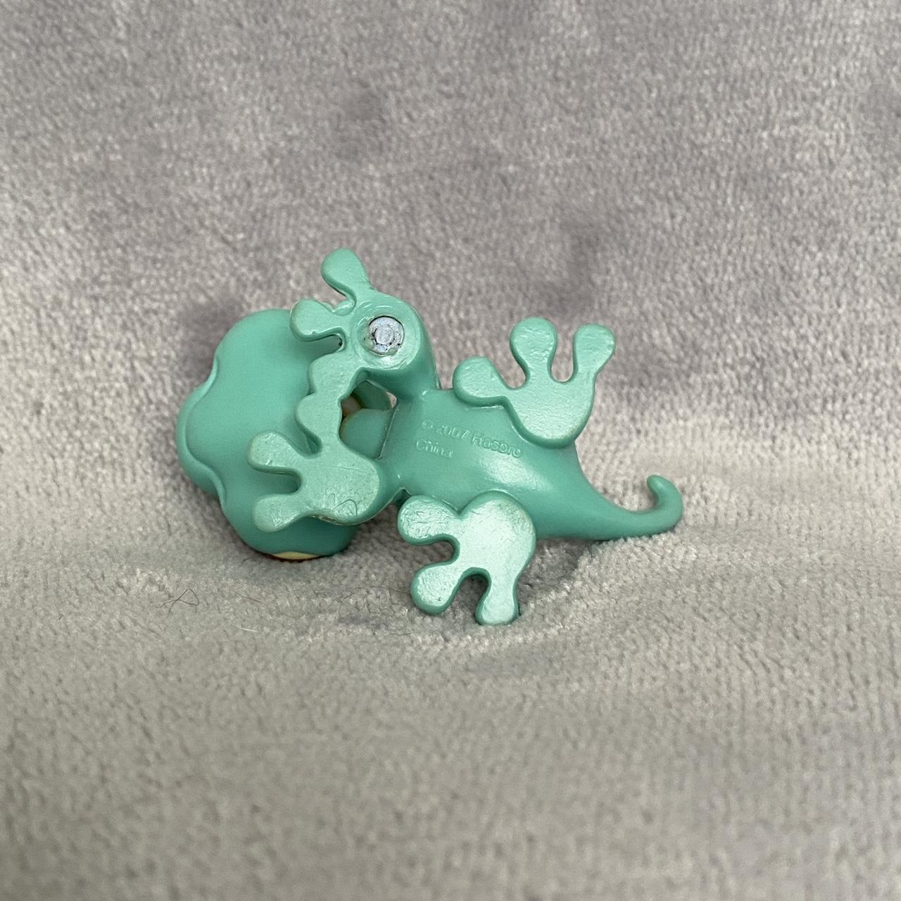 ON HOLD Littlest Pet Shop LPS Gecko 111 ... | Depop