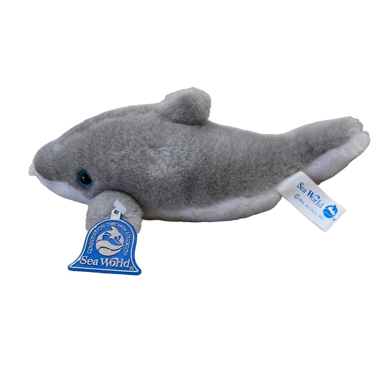 Lot of 2 Sea World stuffed plush marine animals -- a... - Depop