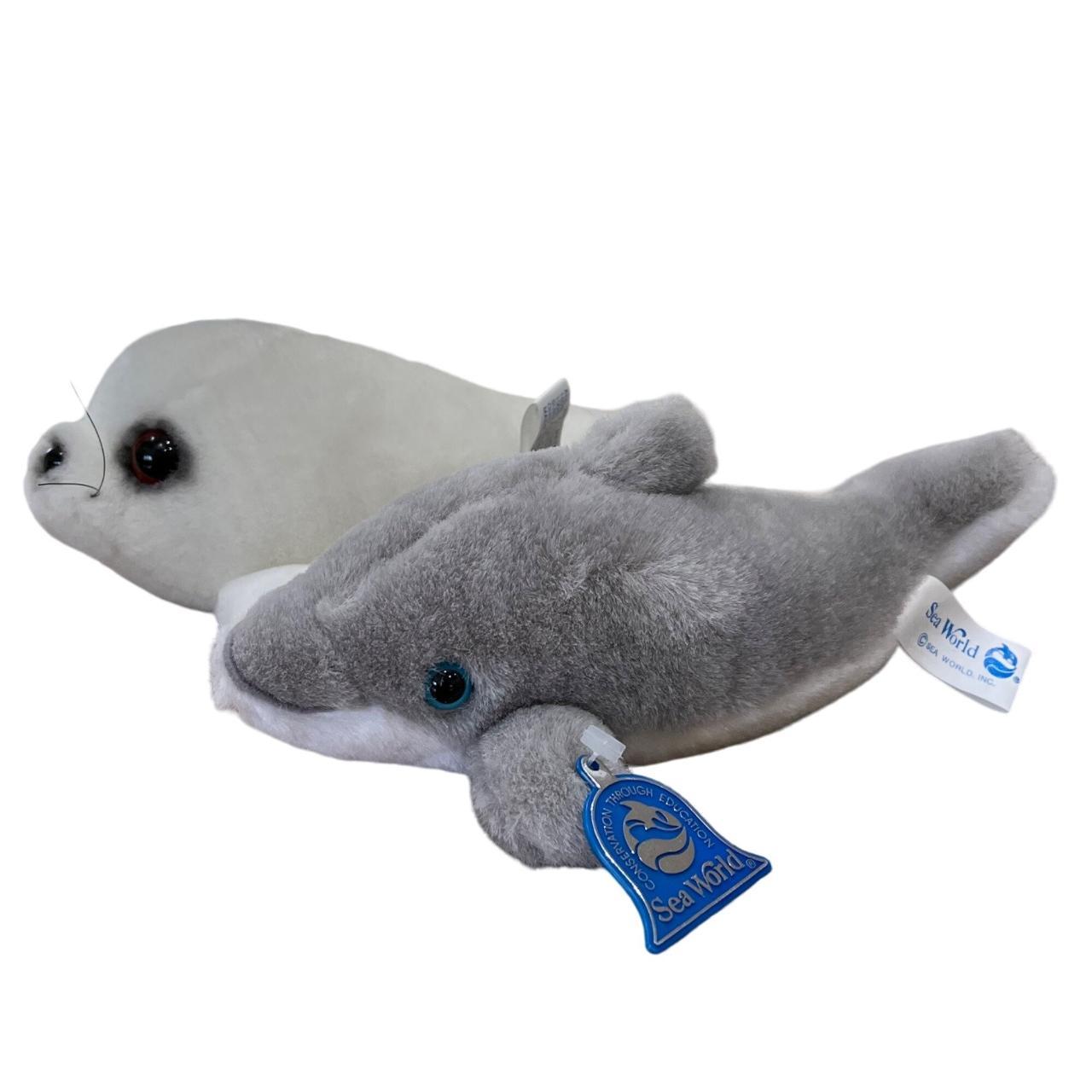 Lot of 2 Sea World stuffed plush marine animals -- a... - Depop