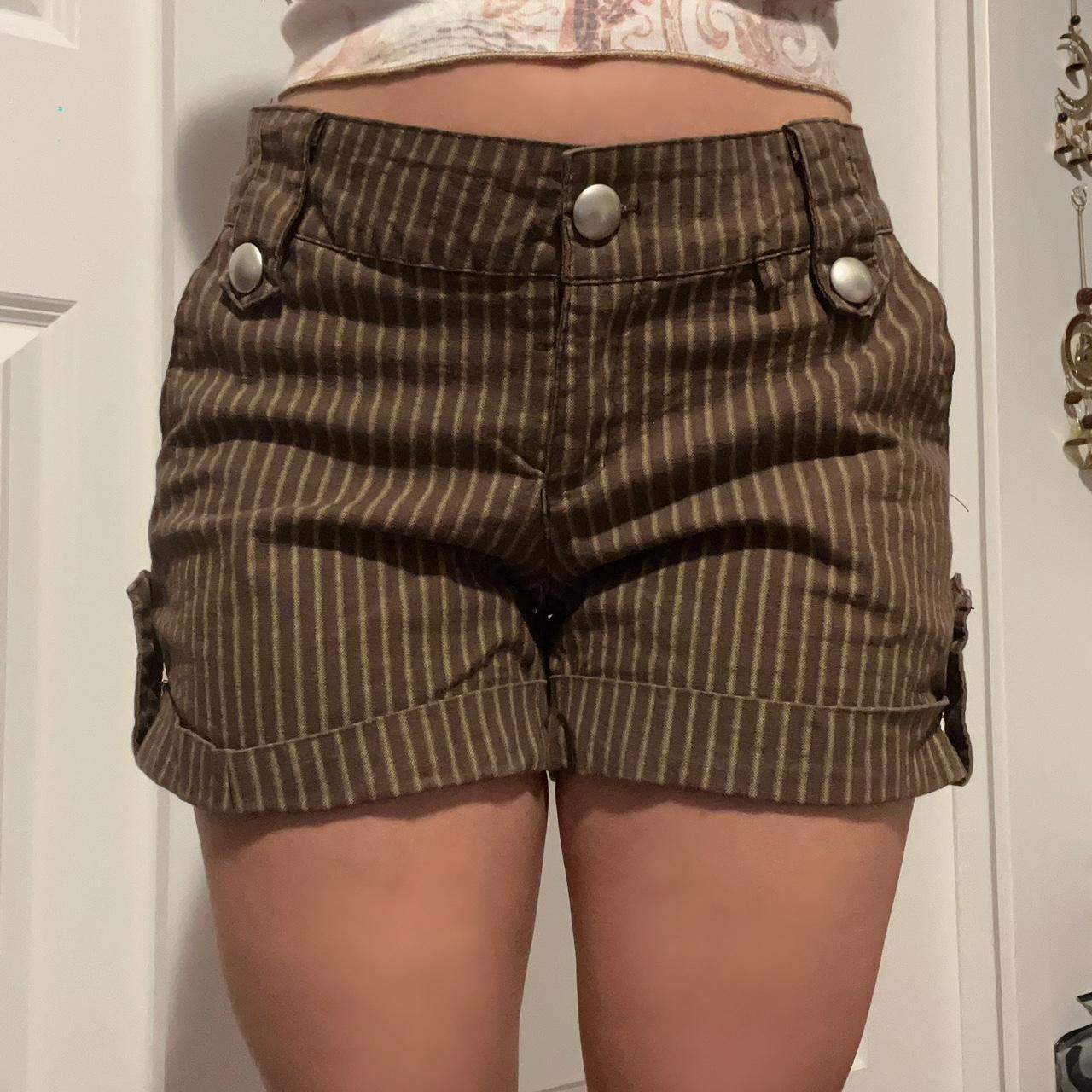 vintage pin striped paperboy shorts NO PAYPAL... - Depop