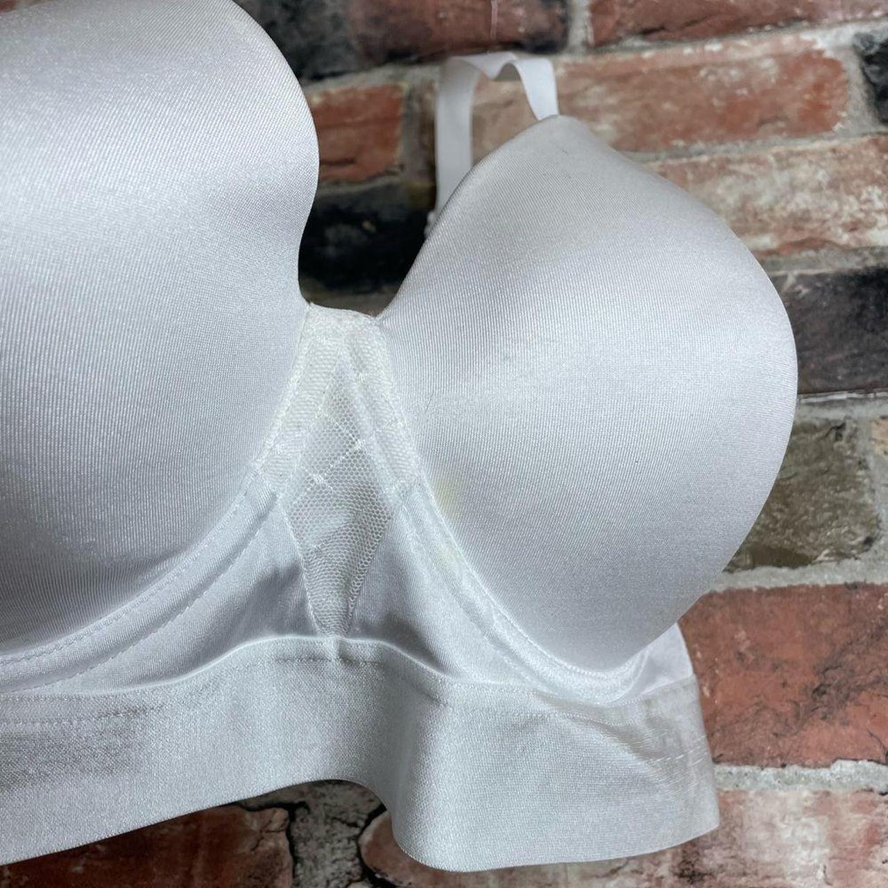 34D Bali White Bra This bra has a couple of flaws,... - Depop