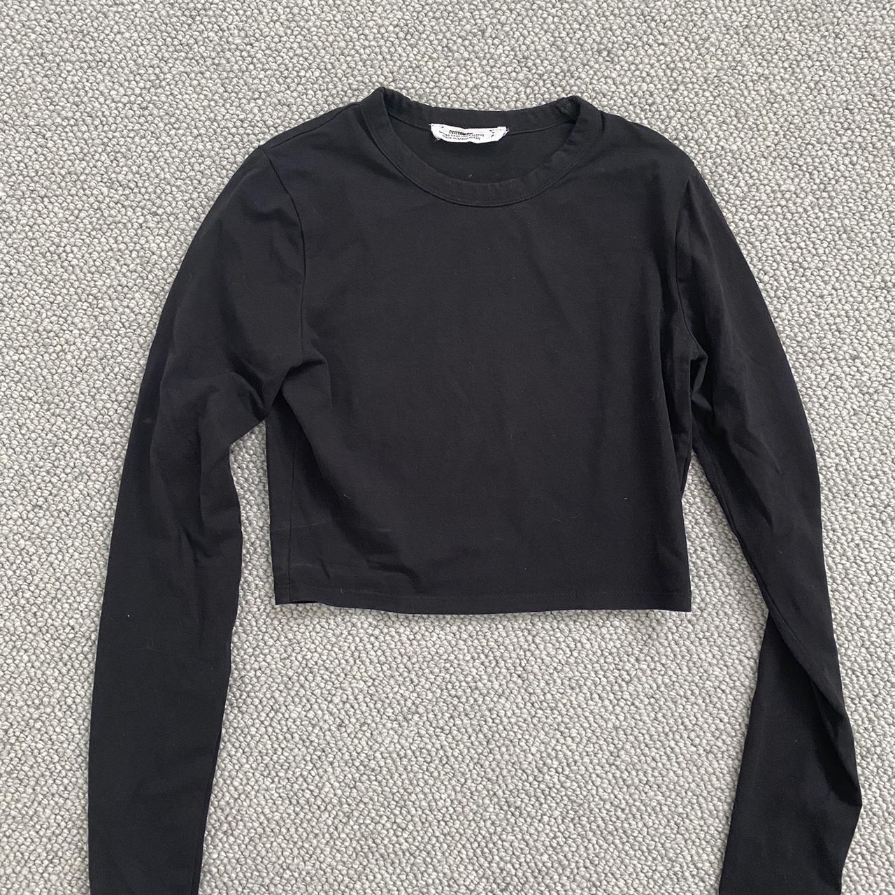Black Long sleeve -tight and cropped fit -no... - Depop