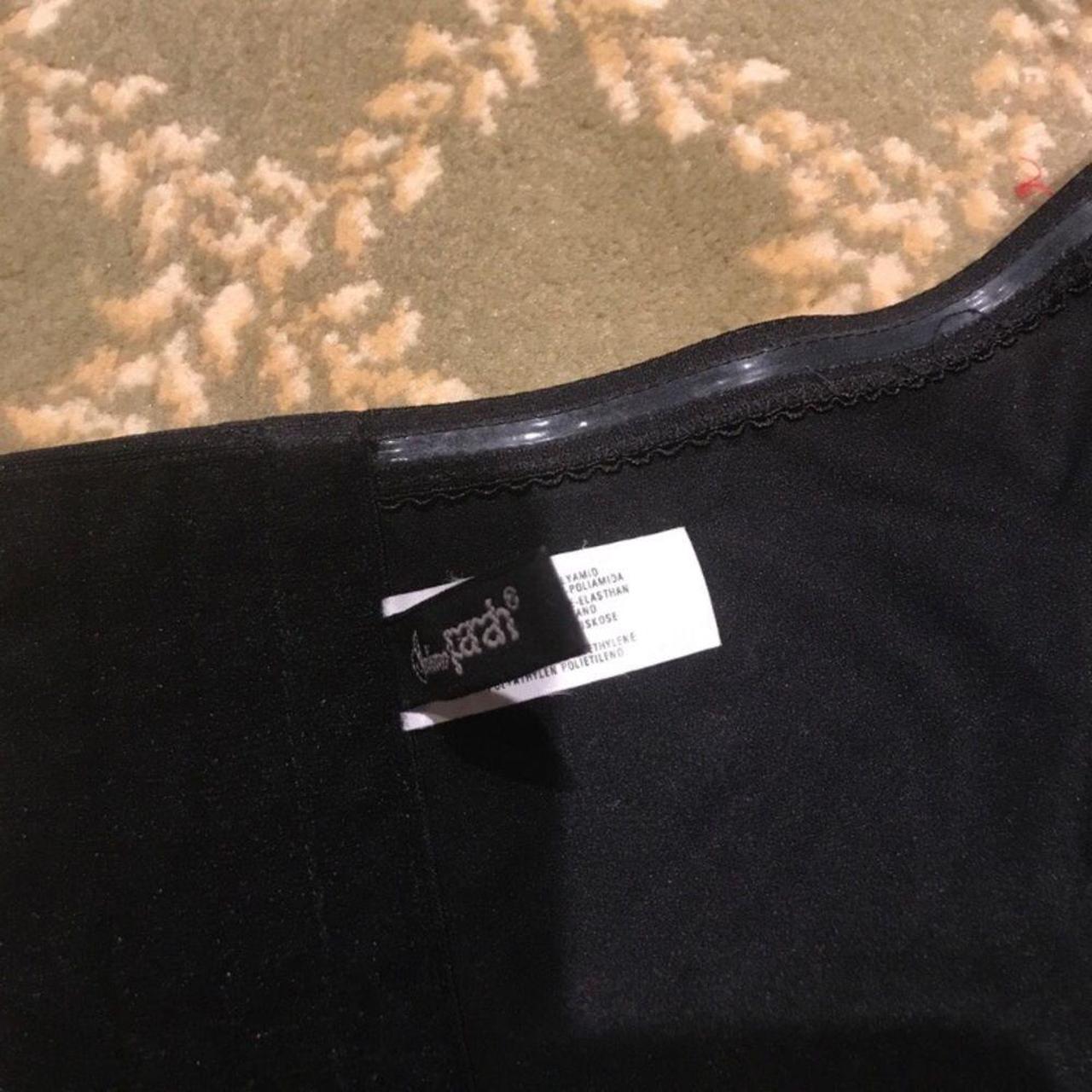 Beautiful lace bra by Intimo Parah. Italian... - Depop