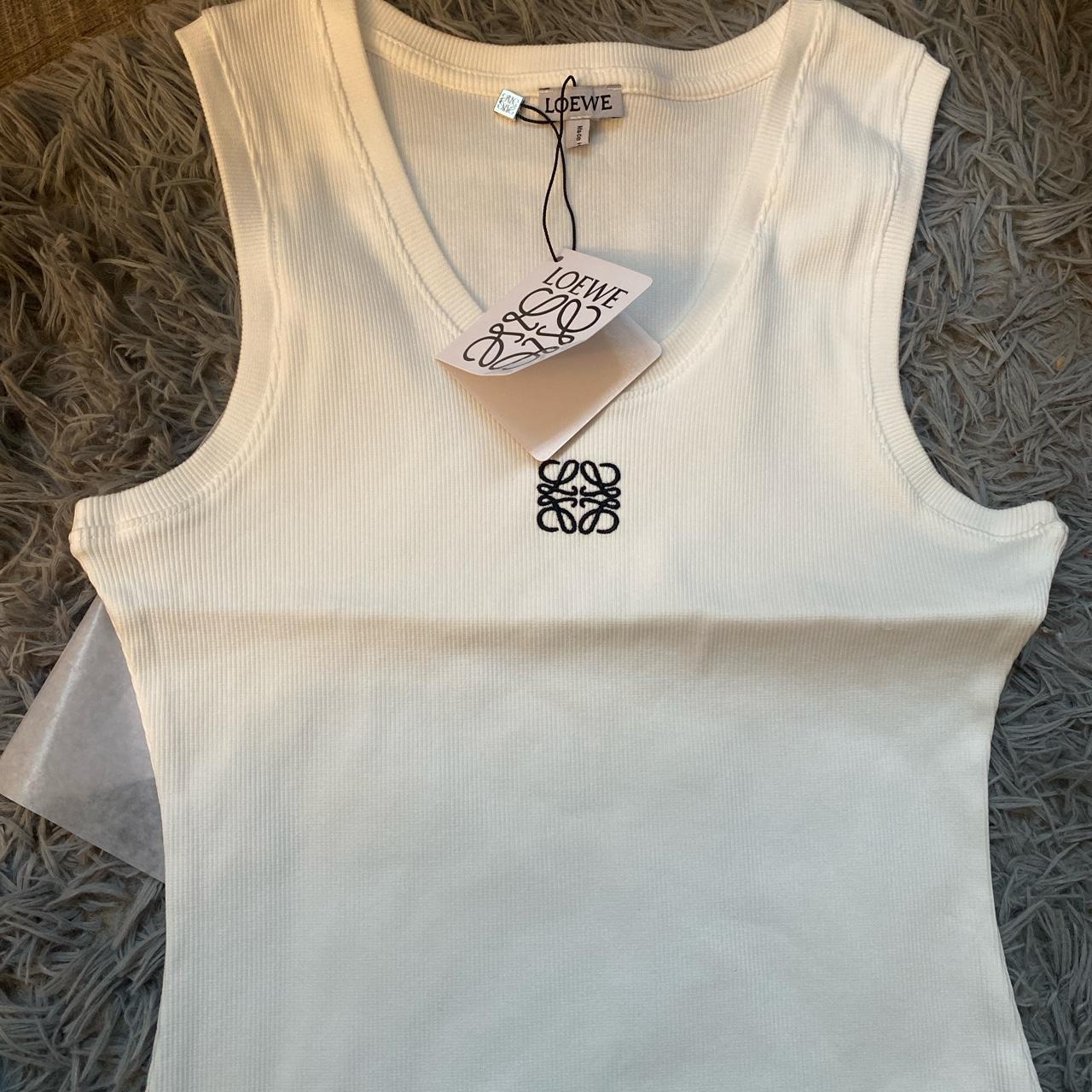 Loewe Women's T-shirt | Depop