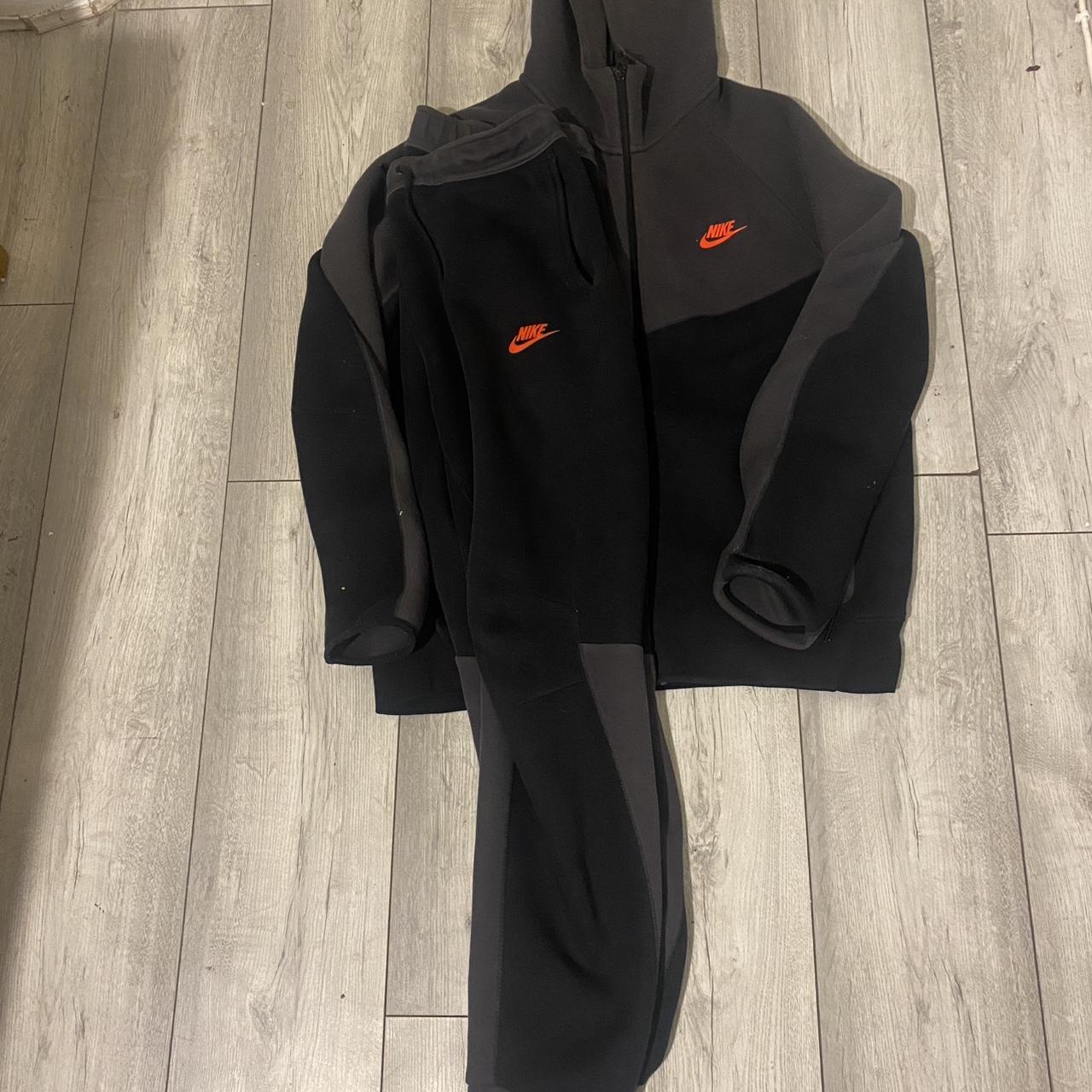 Black and red Nike tech fleece Pre-owned Other... | Depop