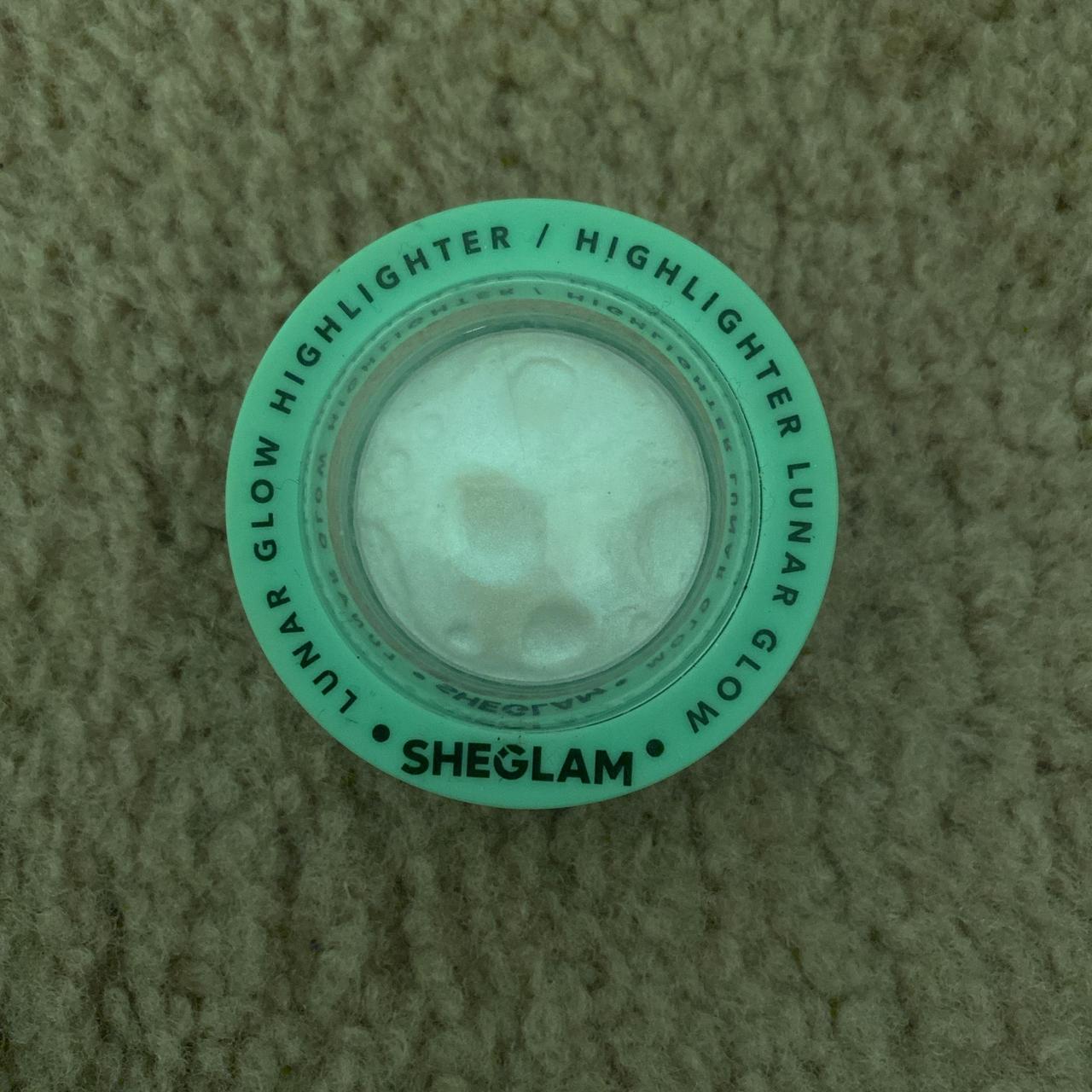 Sheglam UFO Lunar Glow Highlighter in shade Moon... | Depop