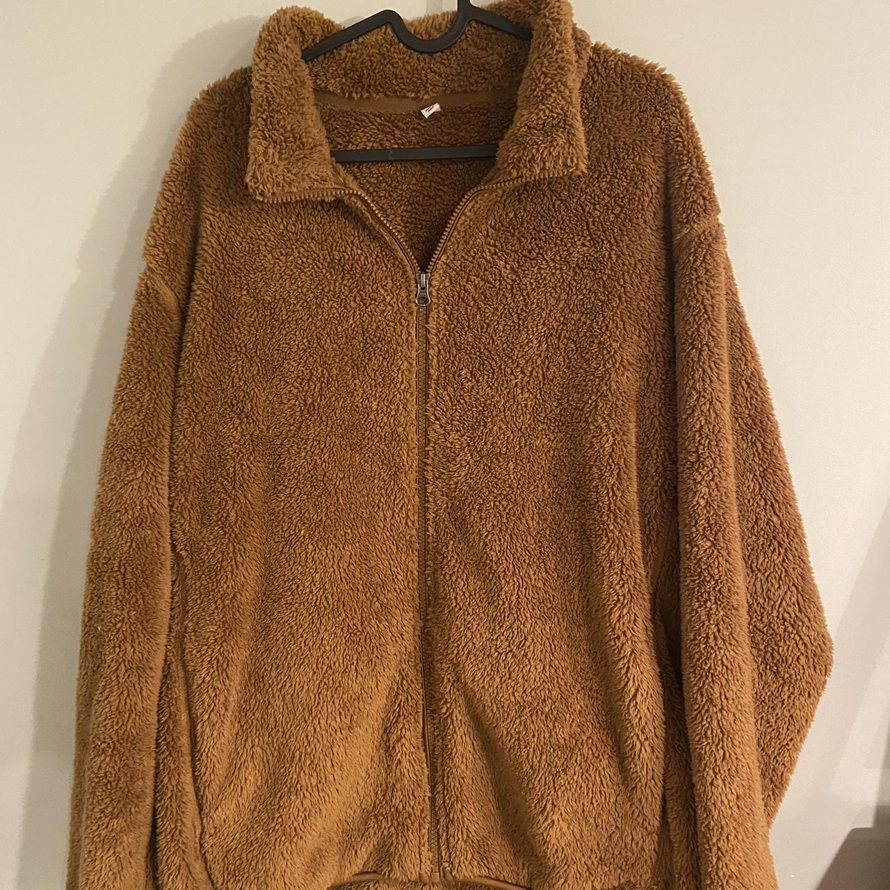 UNIQLO Brown Fuzzy Jacket Super warm and soft! - Depop