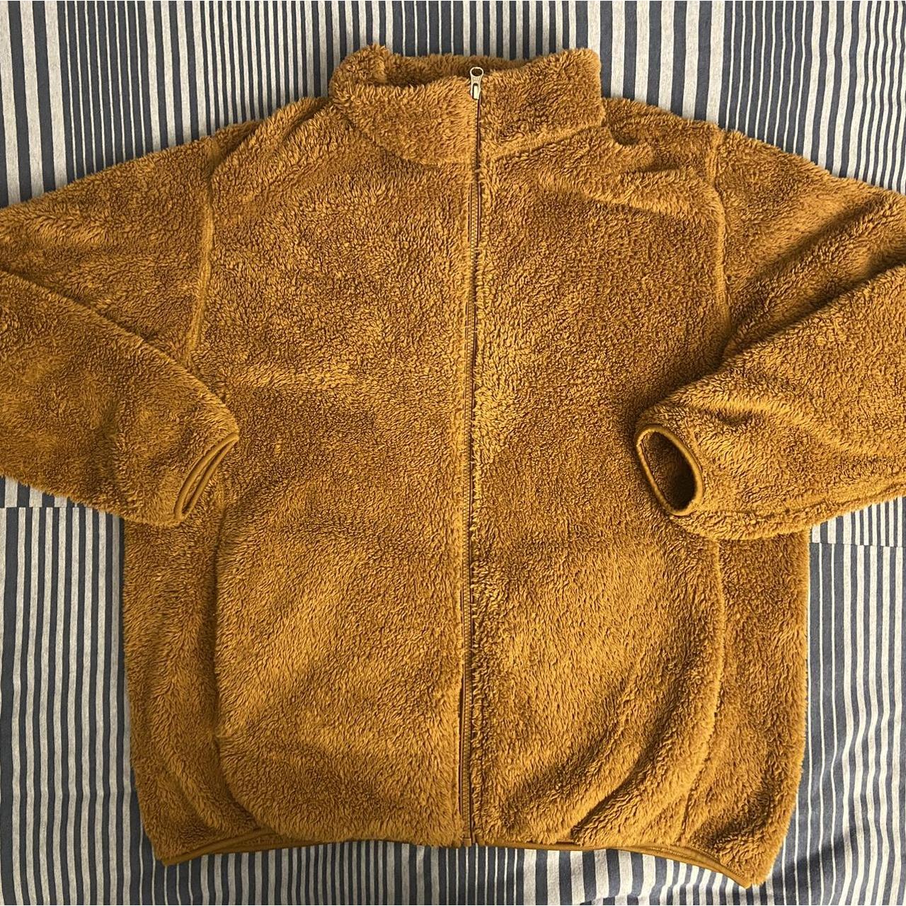 UNIQLO Brown Fuzzy Jacket Super warm and soft! - Depop