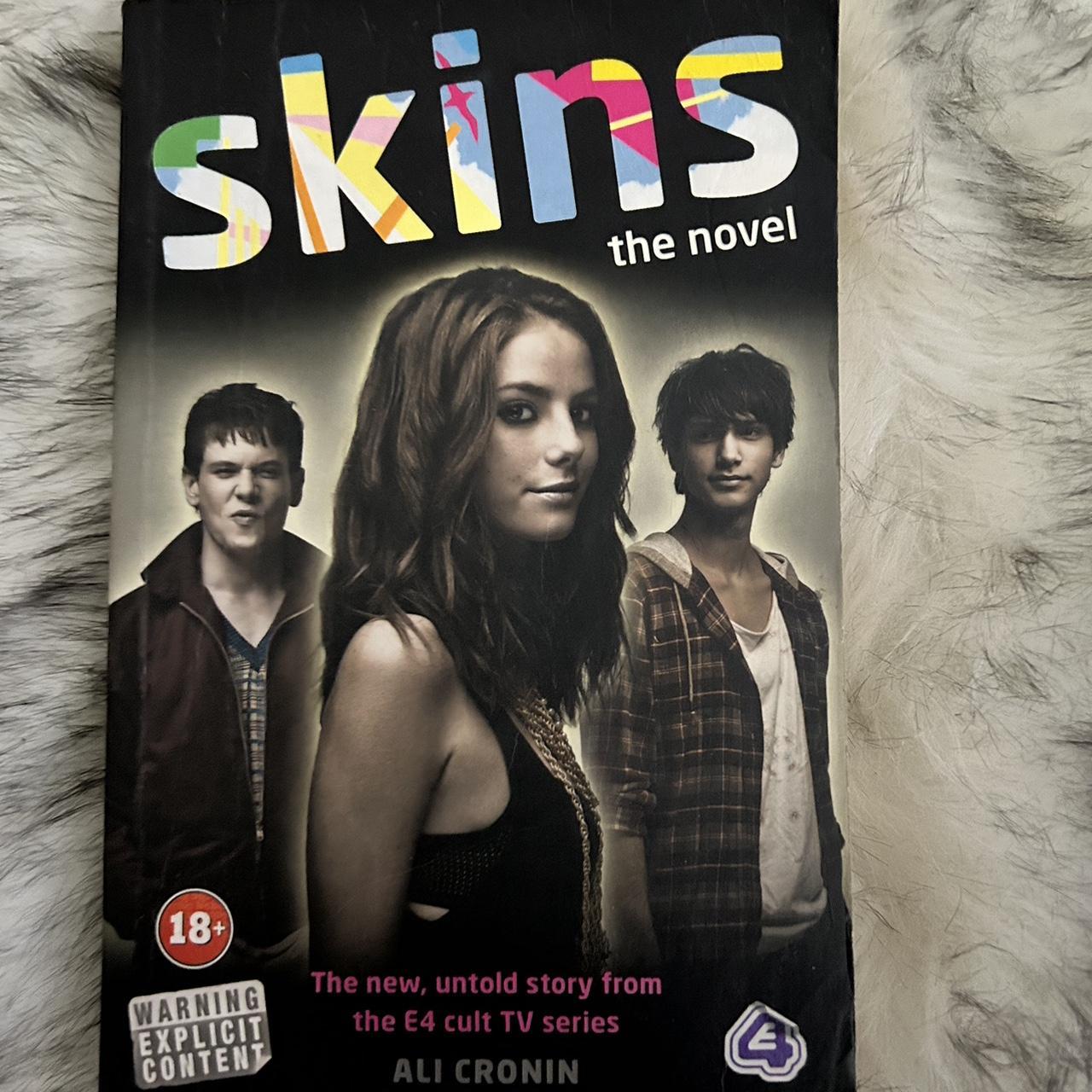 Skins the Novel written by Ali Cronin perfect for... - Depop