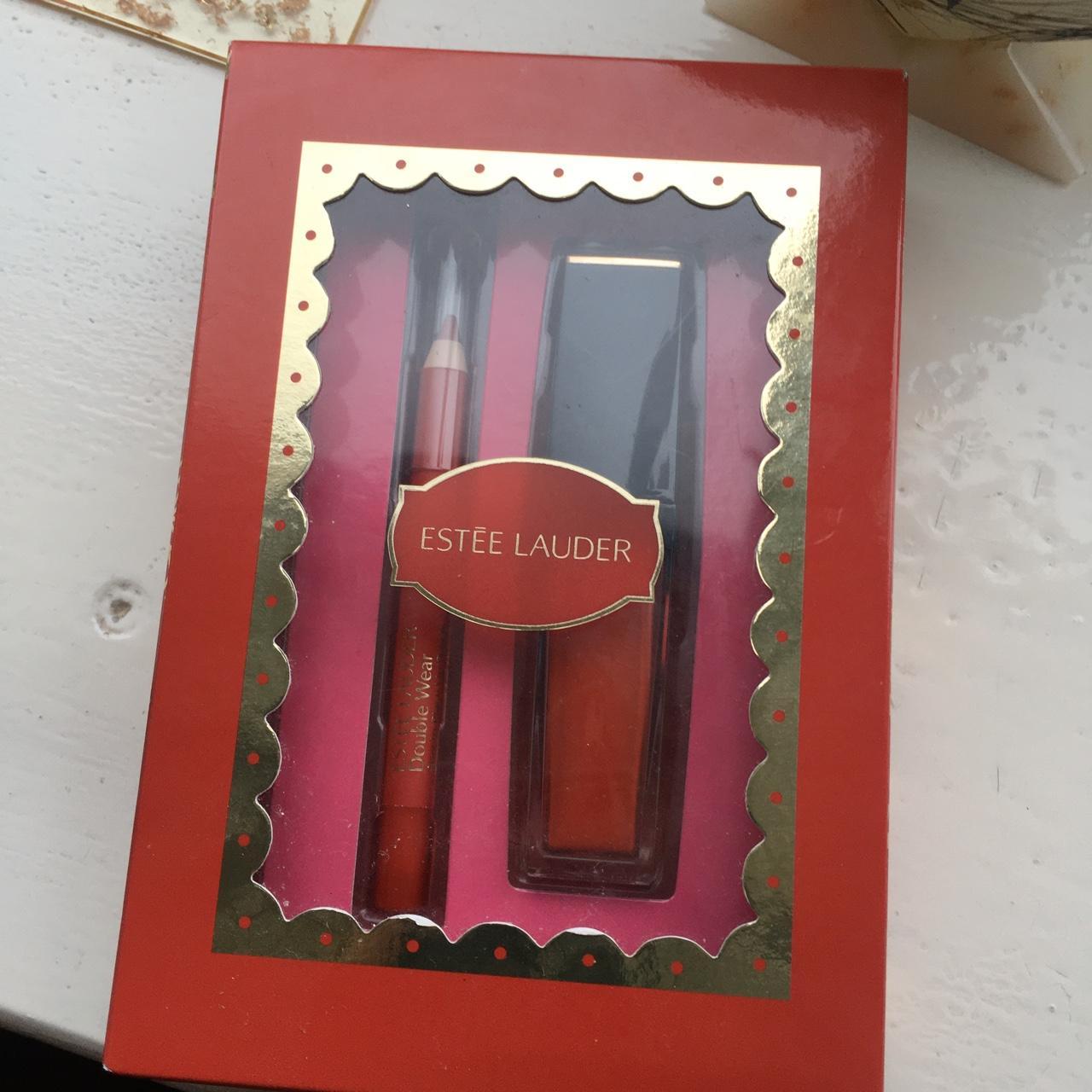 Estée Lauder red lip gift set - liquid lipstick and... - Depop