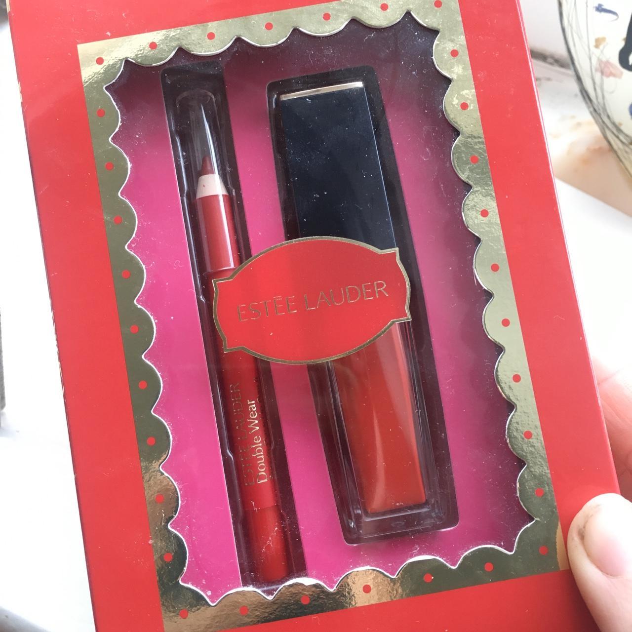 Estée Lauder red lip gift set - liquid lipstick and... - Depop