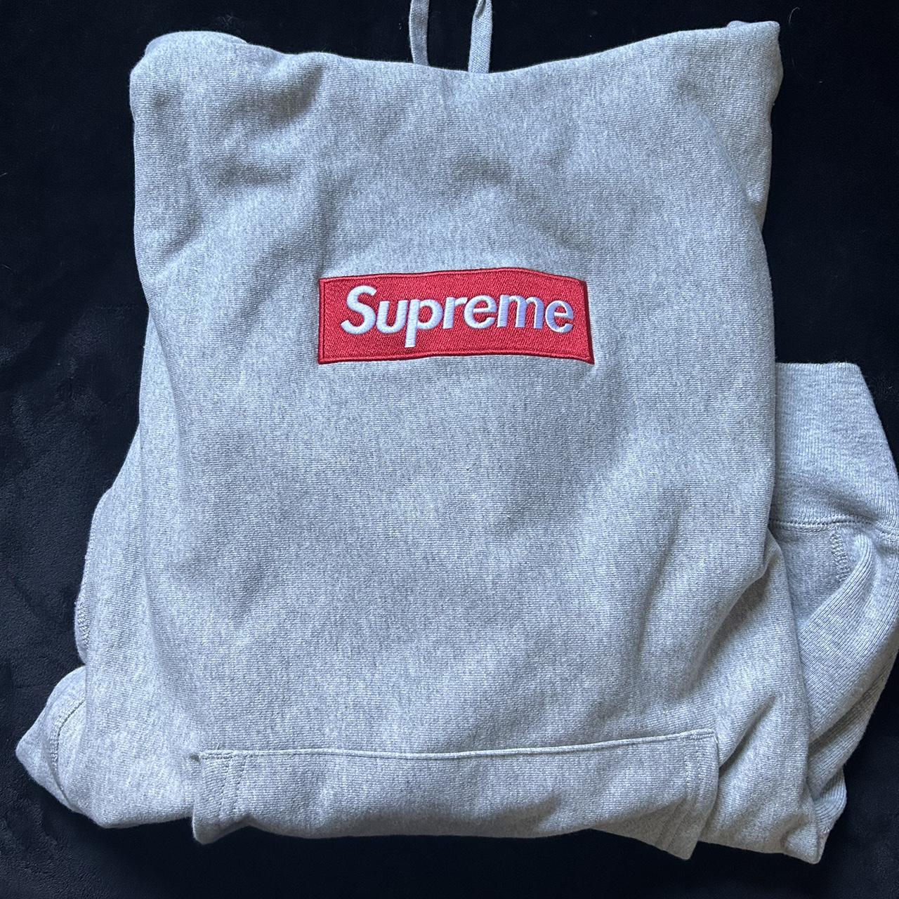 🔥Supreme Grey Box Logo Hoodie🔥 Size L - Depop