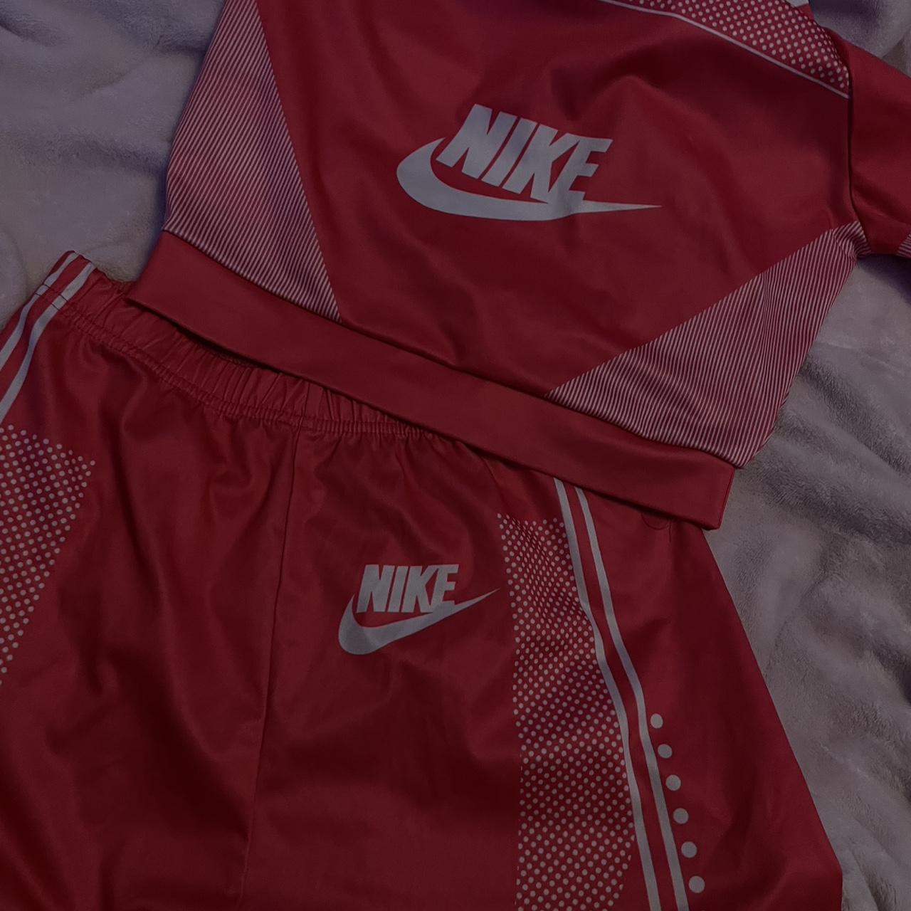 PINK NIKE SET worn prolly like 2x U CAN BUY THE... | Depop
