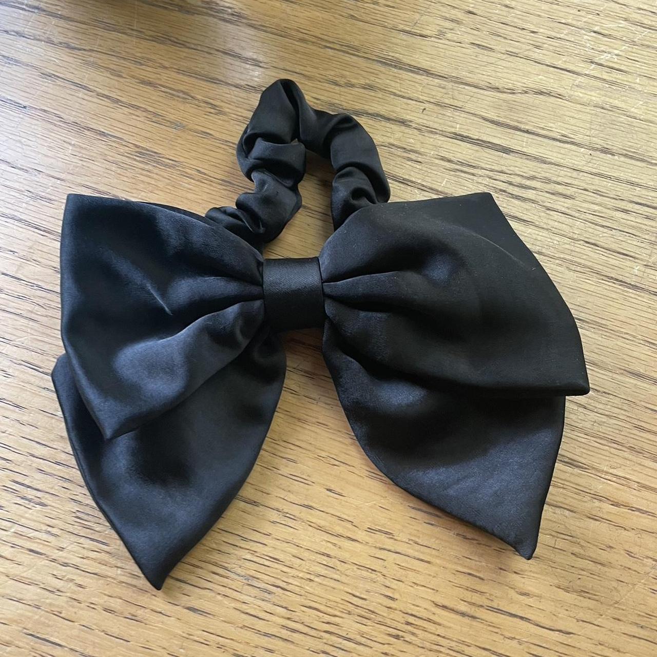 Small black pattern purse Gift bow - Depop