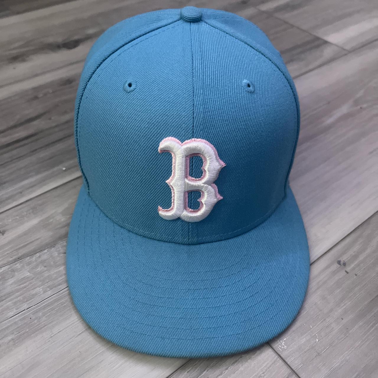New Era Boston Fitted Size 7 5/8 Like New - Depop