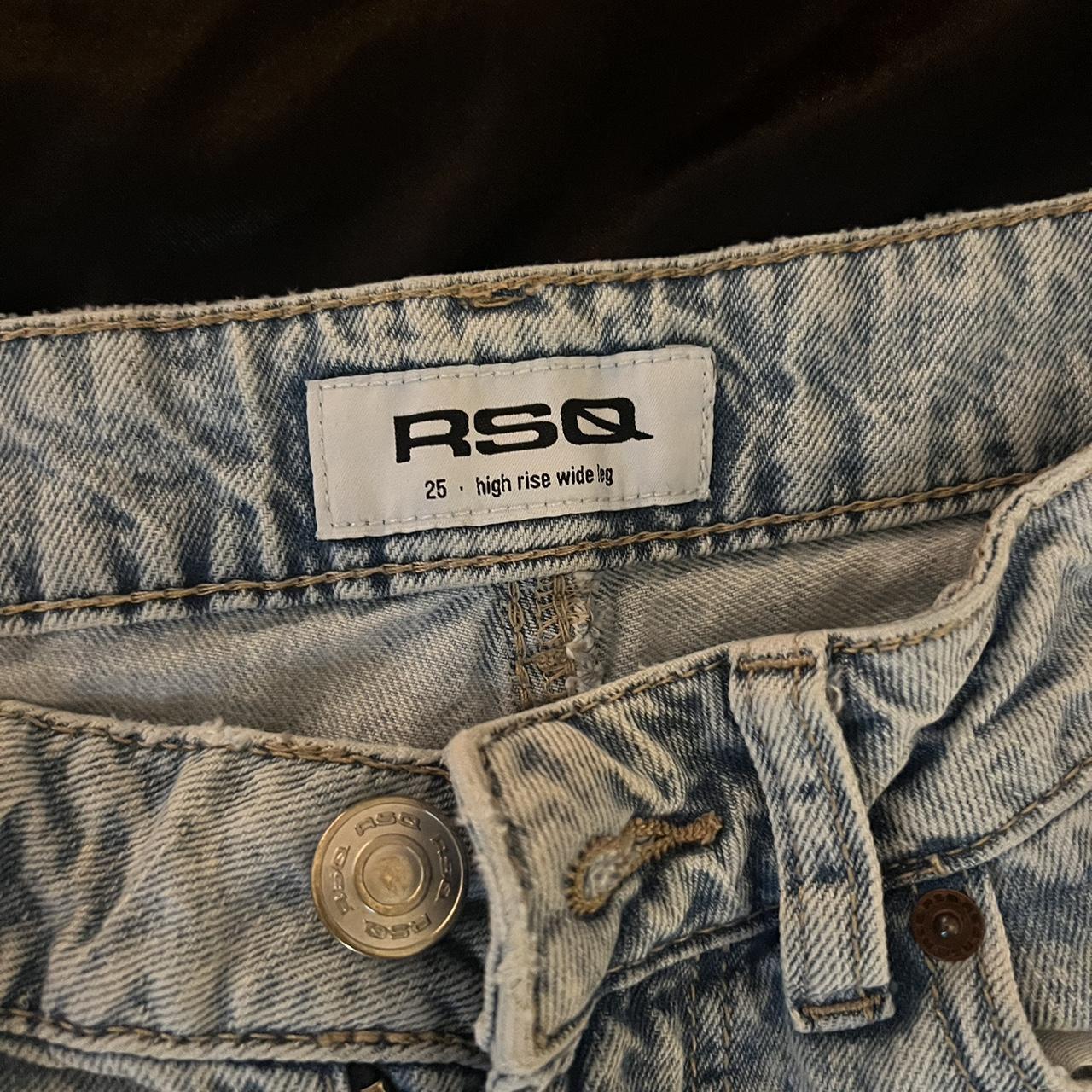 RSQ high rise baggy jeans Size 25 Has a tiny... - Depop