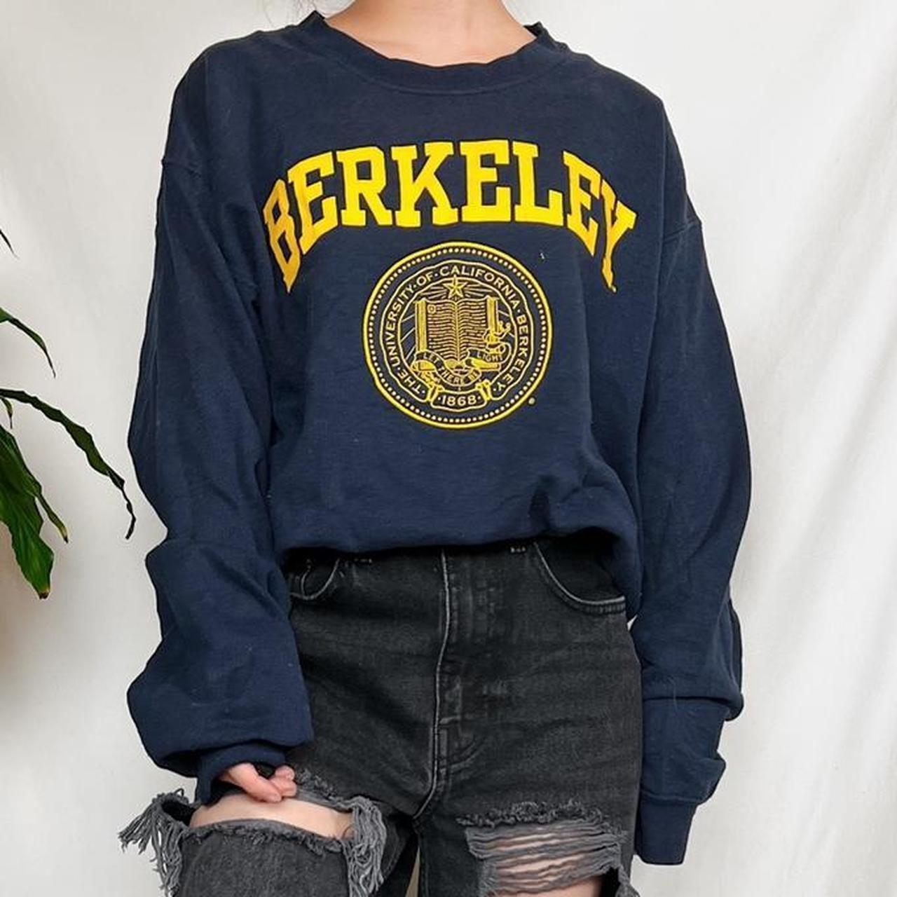 UC Berkeley collegiate crew neck pull over... - Depop
