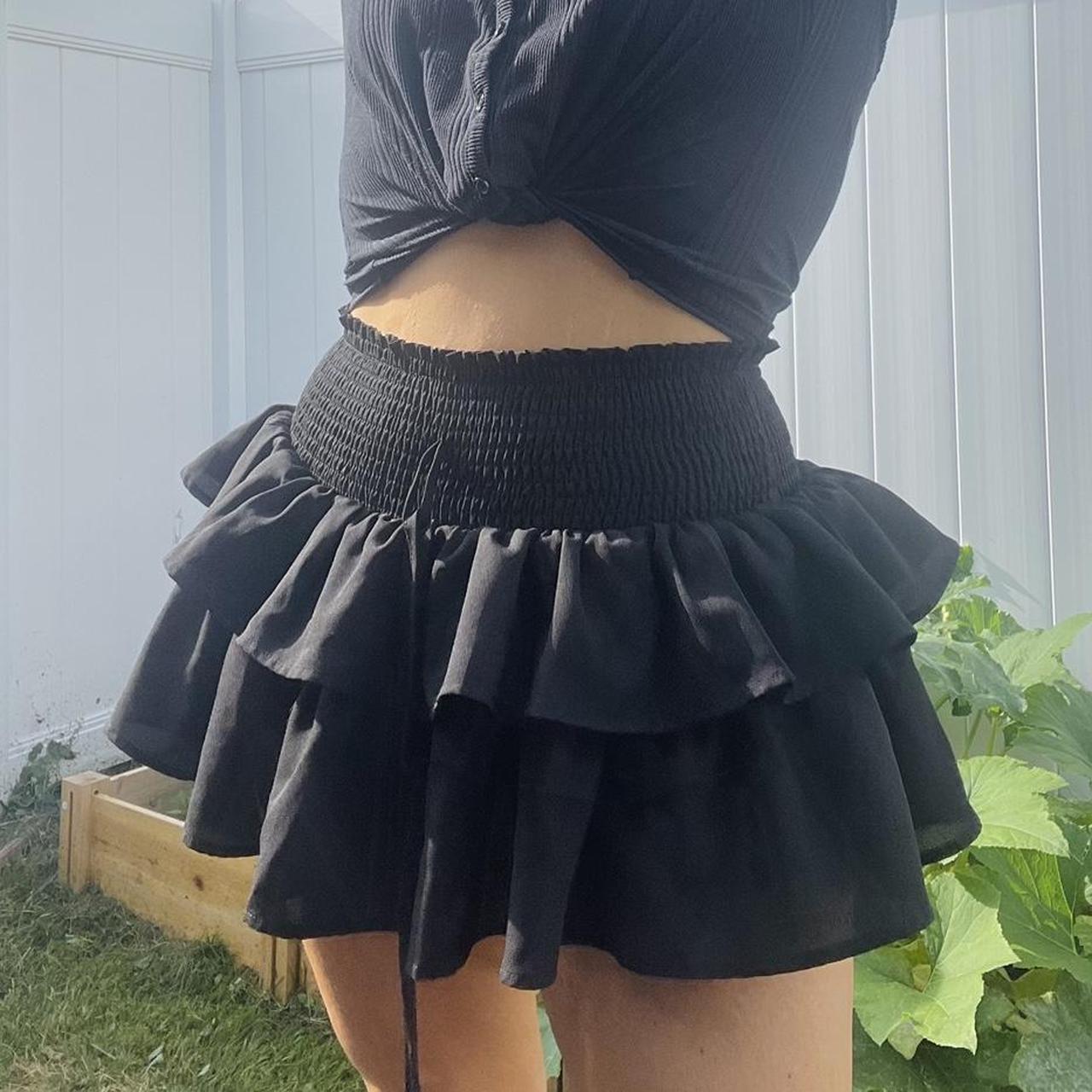 🖤 Y2K Black Ruffle Summer Skirt Size M/L, stretchy,... - Depop