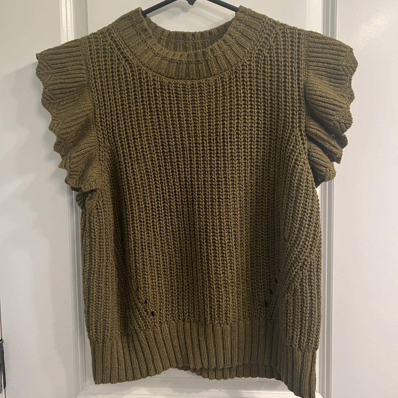 Universal Thread Green Flutter-Sleeve Short-Sleeve... - Depop