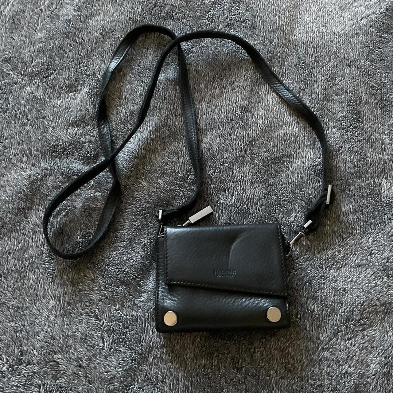 Hammitt Crossbody -magnetic closure -wallet like... - Depop