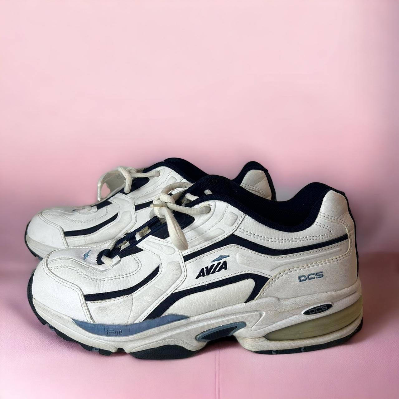 Avia Women's White and Navy Trainers | Depop