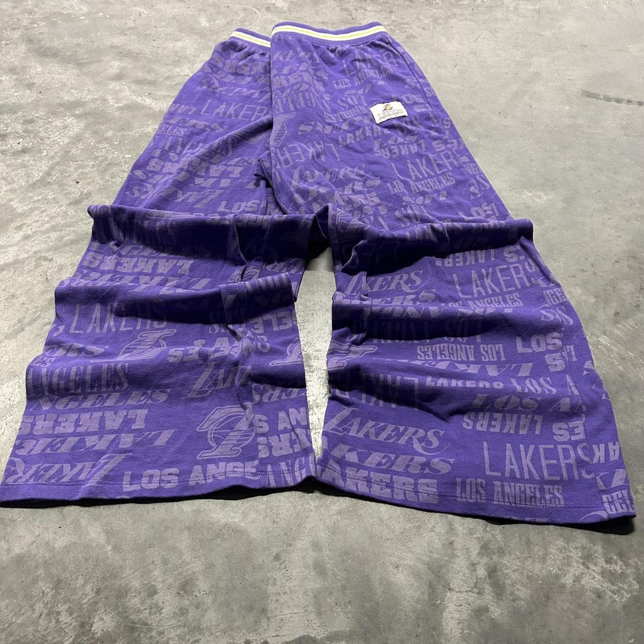 Crazy Baggy Drill OKC KFC UFC Lakers in 5 Sweats... | Depop