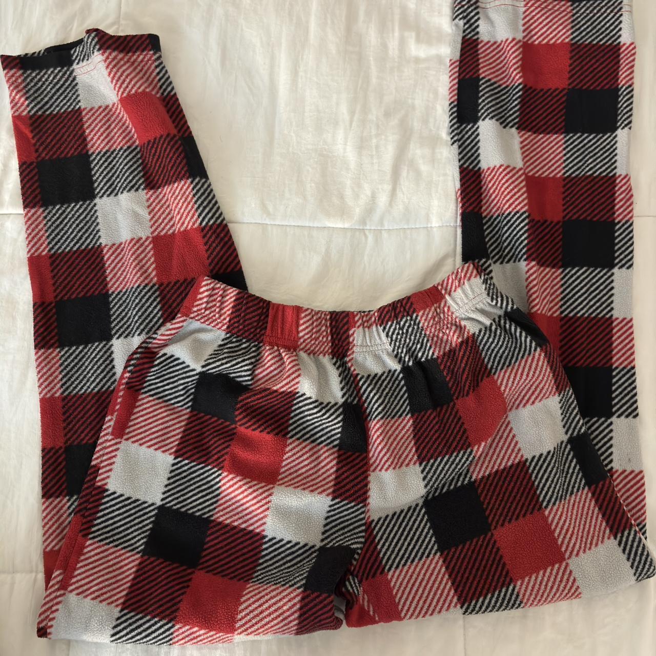 red and black and white pjs 🌷 fits a xs better - Depop
