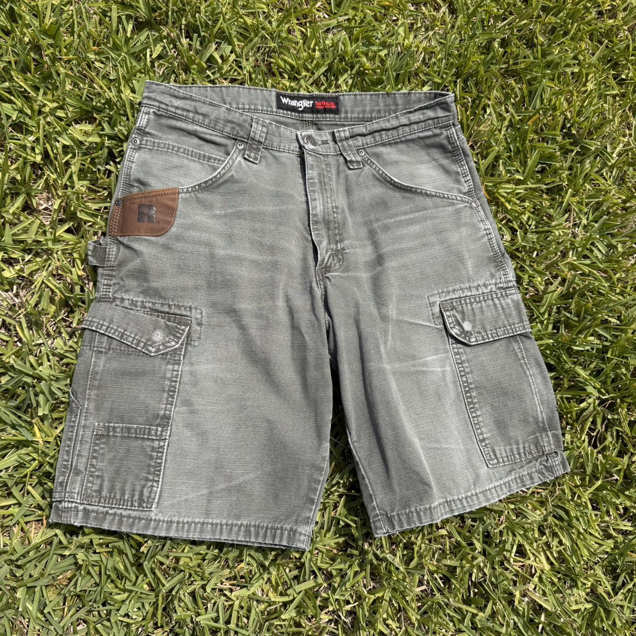 Wrangler Riggs cargo shorts Waist - 32 in. Inseam... | Depop