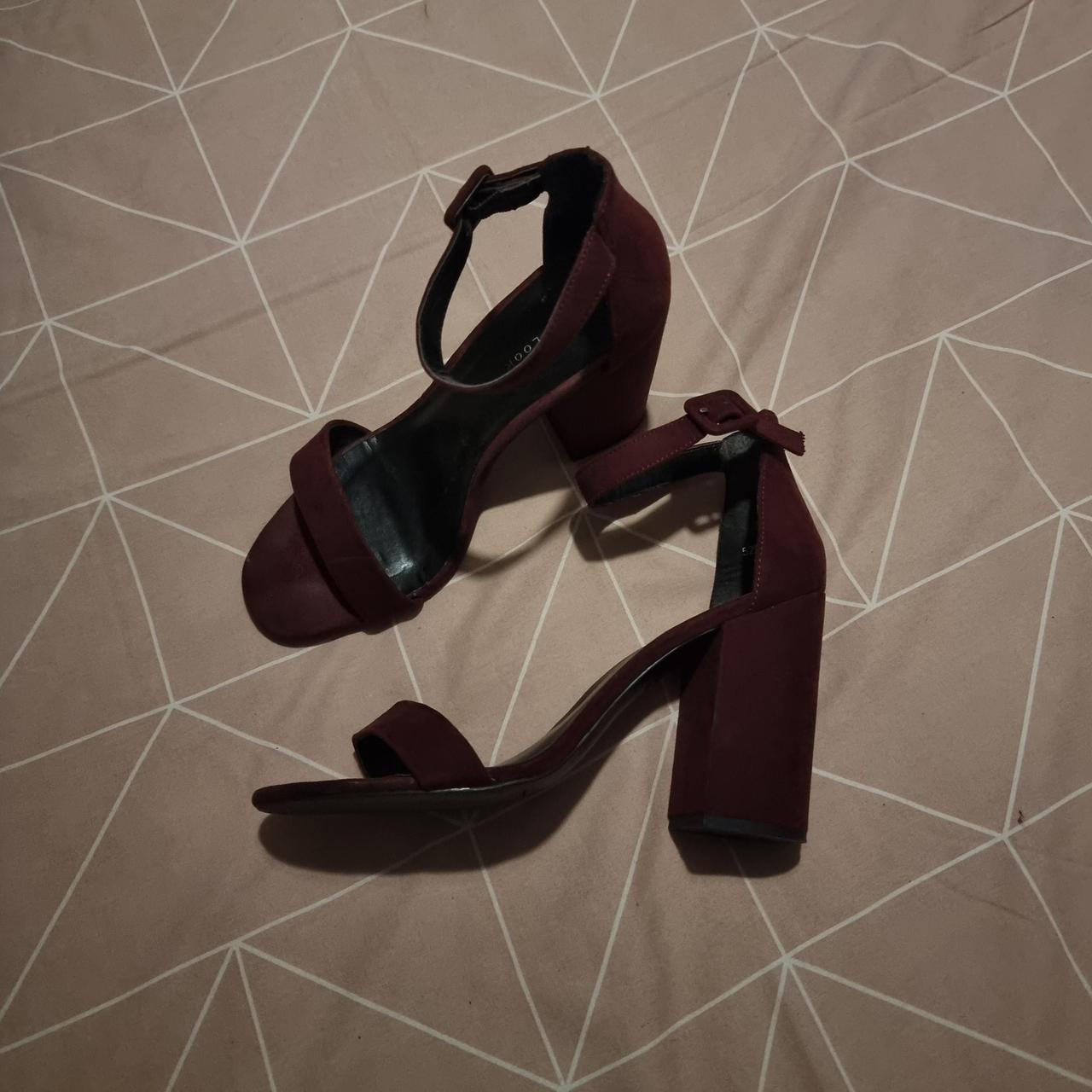 New Look Women's Burgundy Sandals | Depop