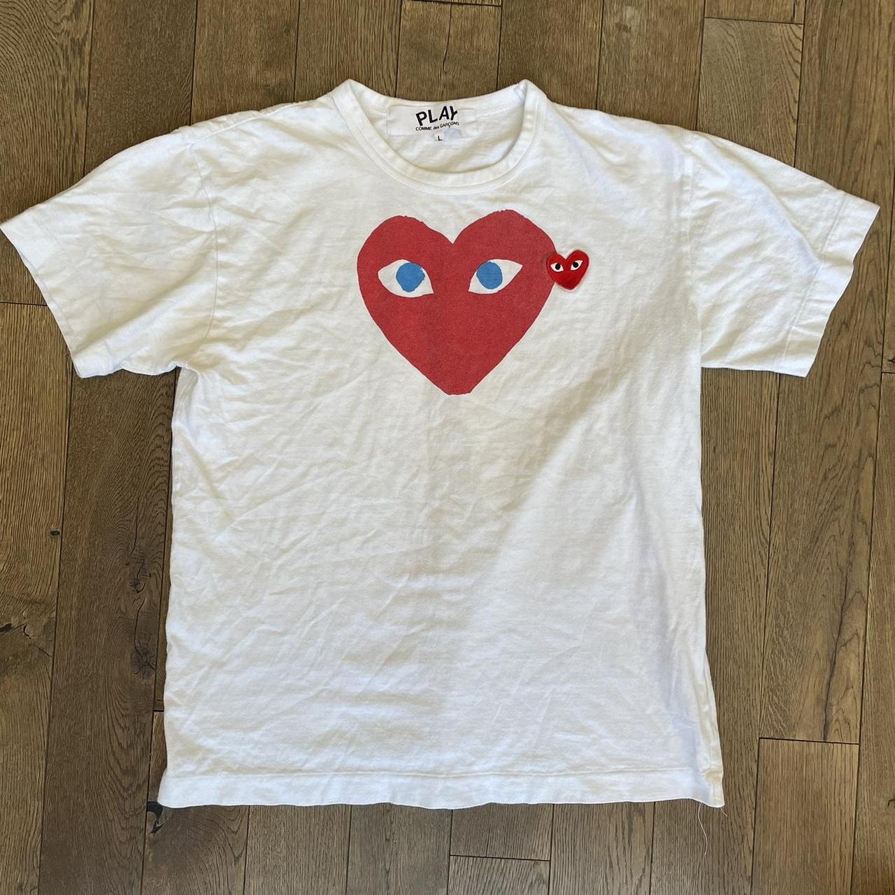 Cdg Play White Heart Tee size: says L but fits... - Depop