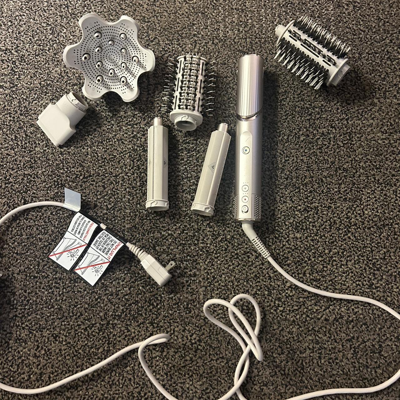 This is a shark air wrap with additional diffuser... - Depop