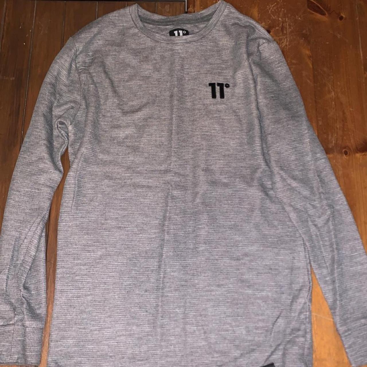 eleven degrees 11° long sleeve Excellent... - Depop