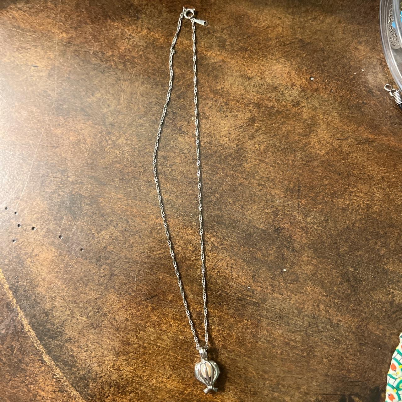 super pretty pearl silver thin chain necklace... - Depop