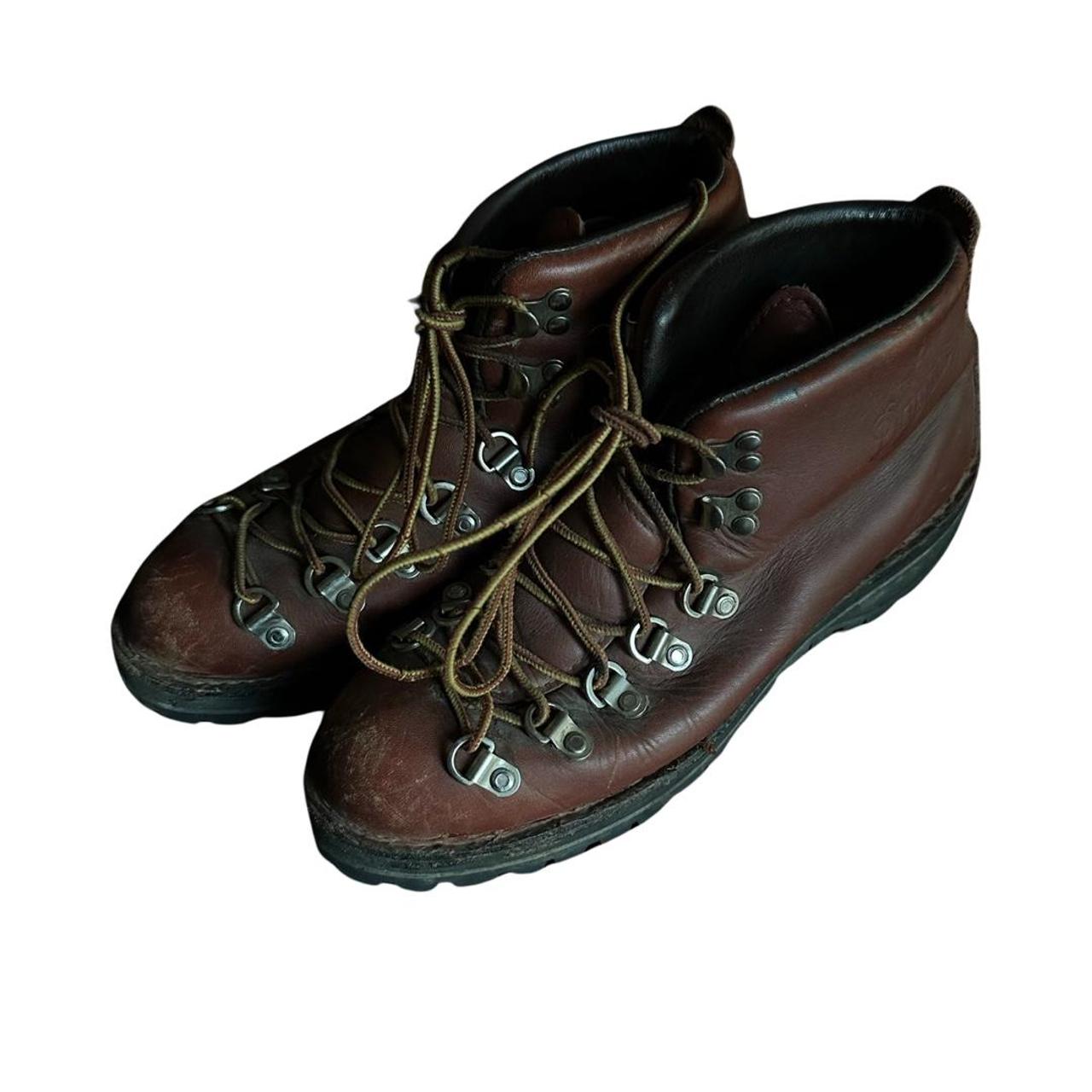1970s Men’s Vintage Danner Hiking Boots 7D - Depop