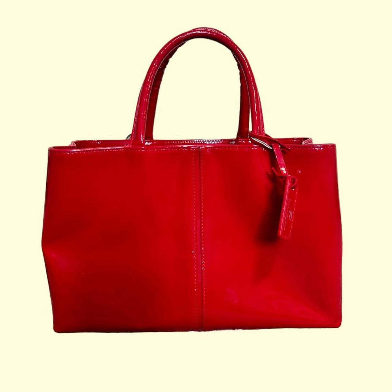 •Cute red purse •barely used MESSAGE FOR BUNDLES 💵... - Depop