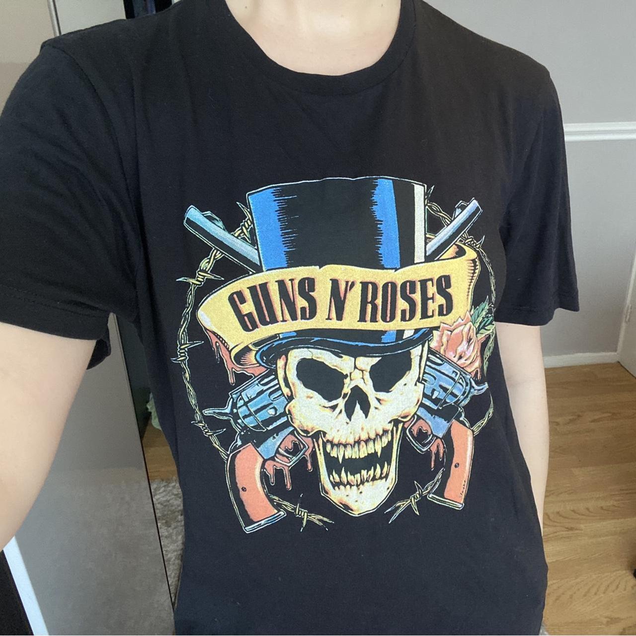 Guns n Roses merch band tee shirt with skull picture... - Depop