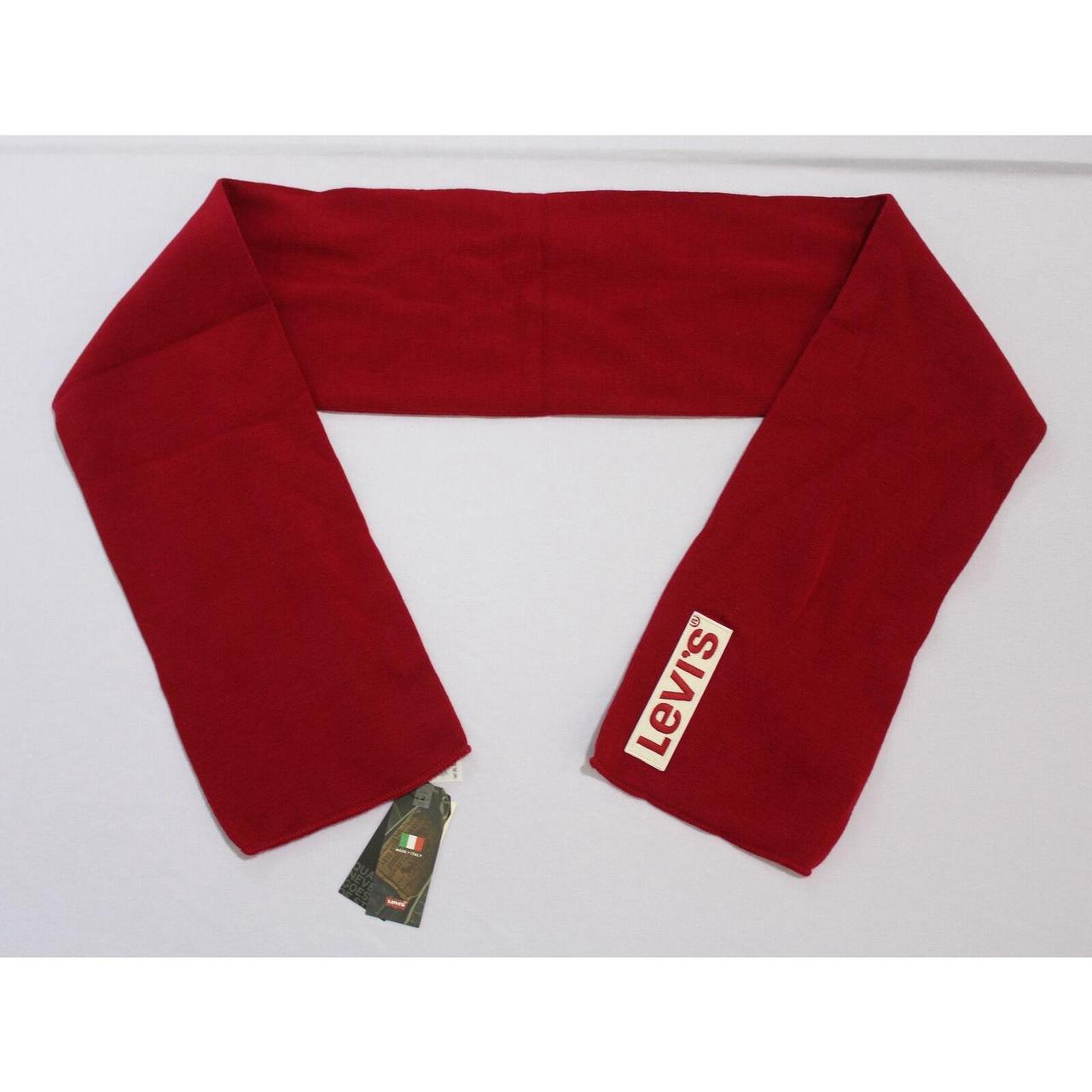 Levi's Women's Logo Colorblock Soft-Knit Scarf RH7... - Depop