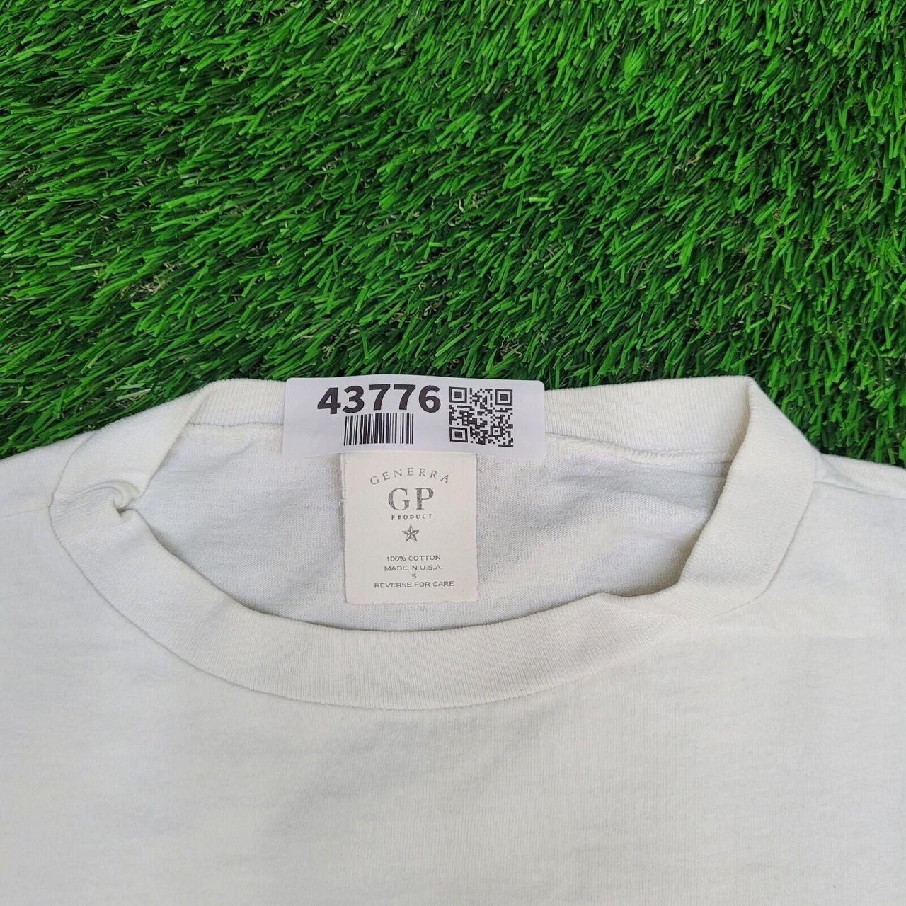 Vintage 90s Generra World Flags Cropped Tee Shirt... - Depop