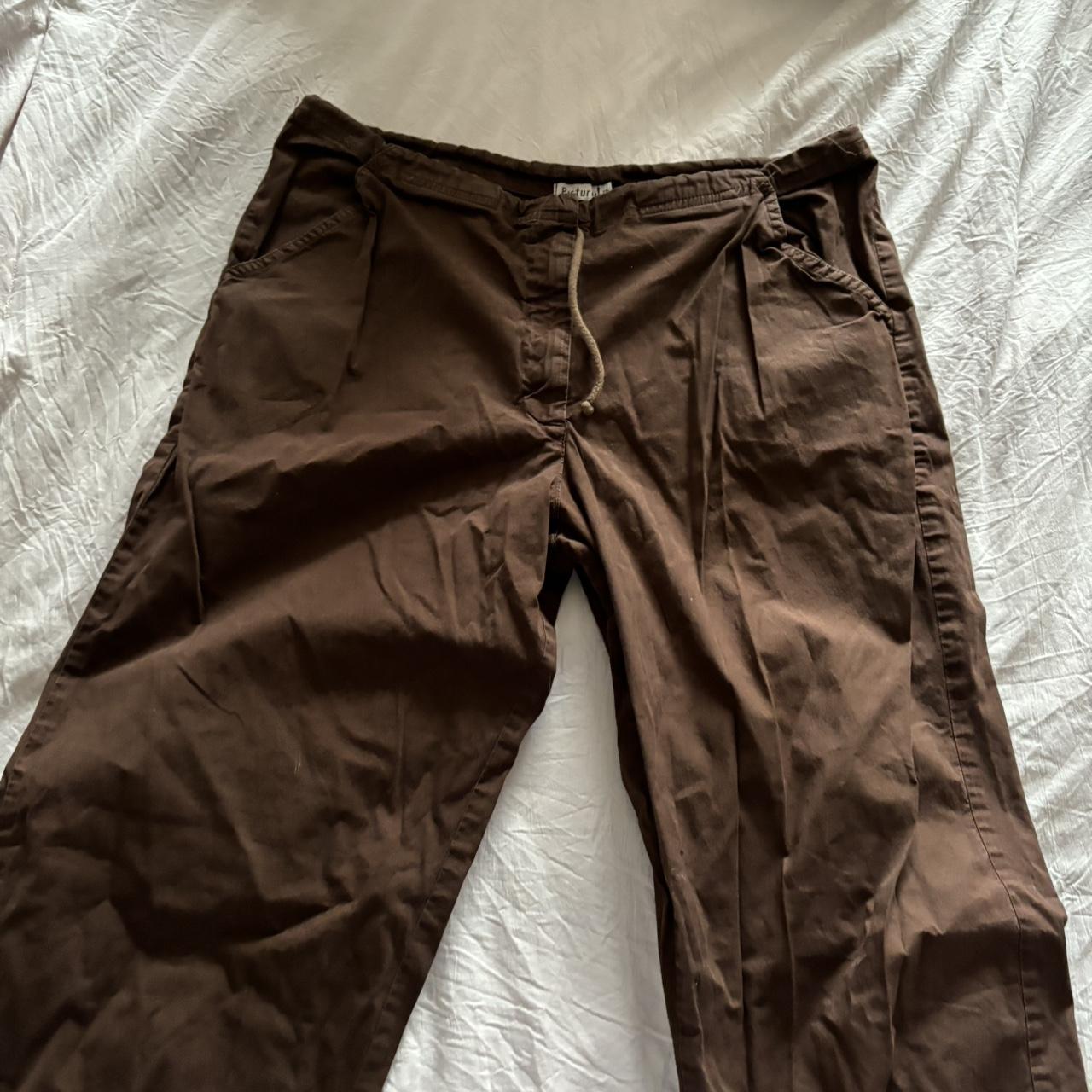 low rise brown cargo pants so cute and... - Depop