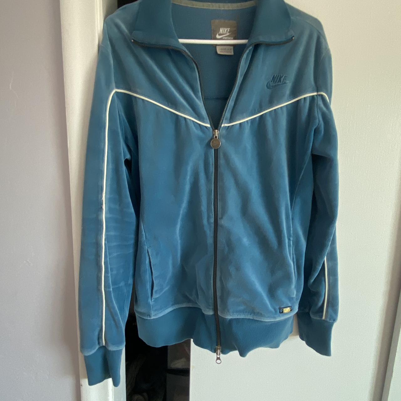 Vintage Nike zip up - Depop