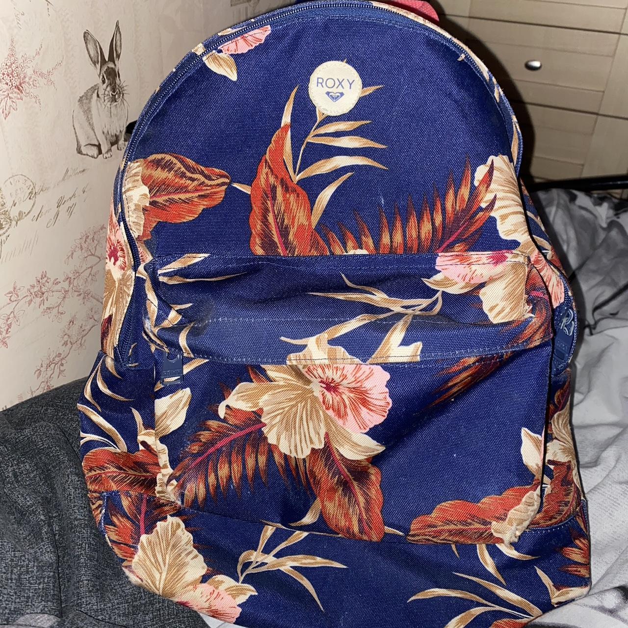 Roxy backpack Nice floral print navy blue backpack.... - Depop
